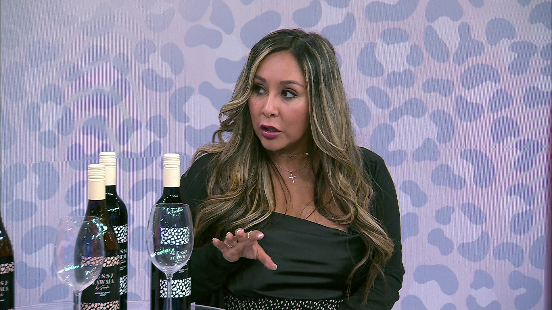 ‘Jersey Shore’ star Snooki celebrates National Wine Day with News 12