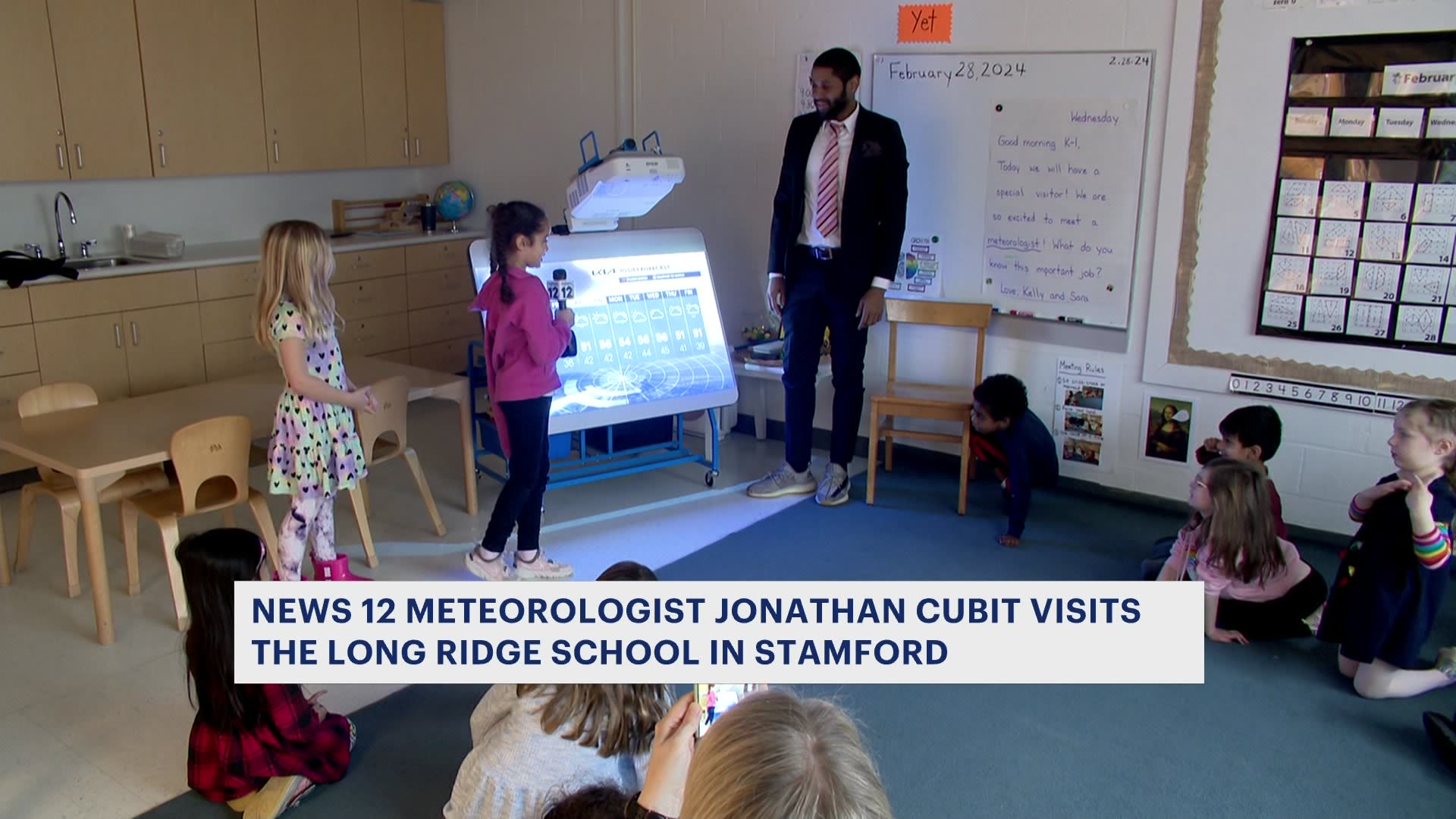 Jonathan Cubit visits students at the Long Ridge School