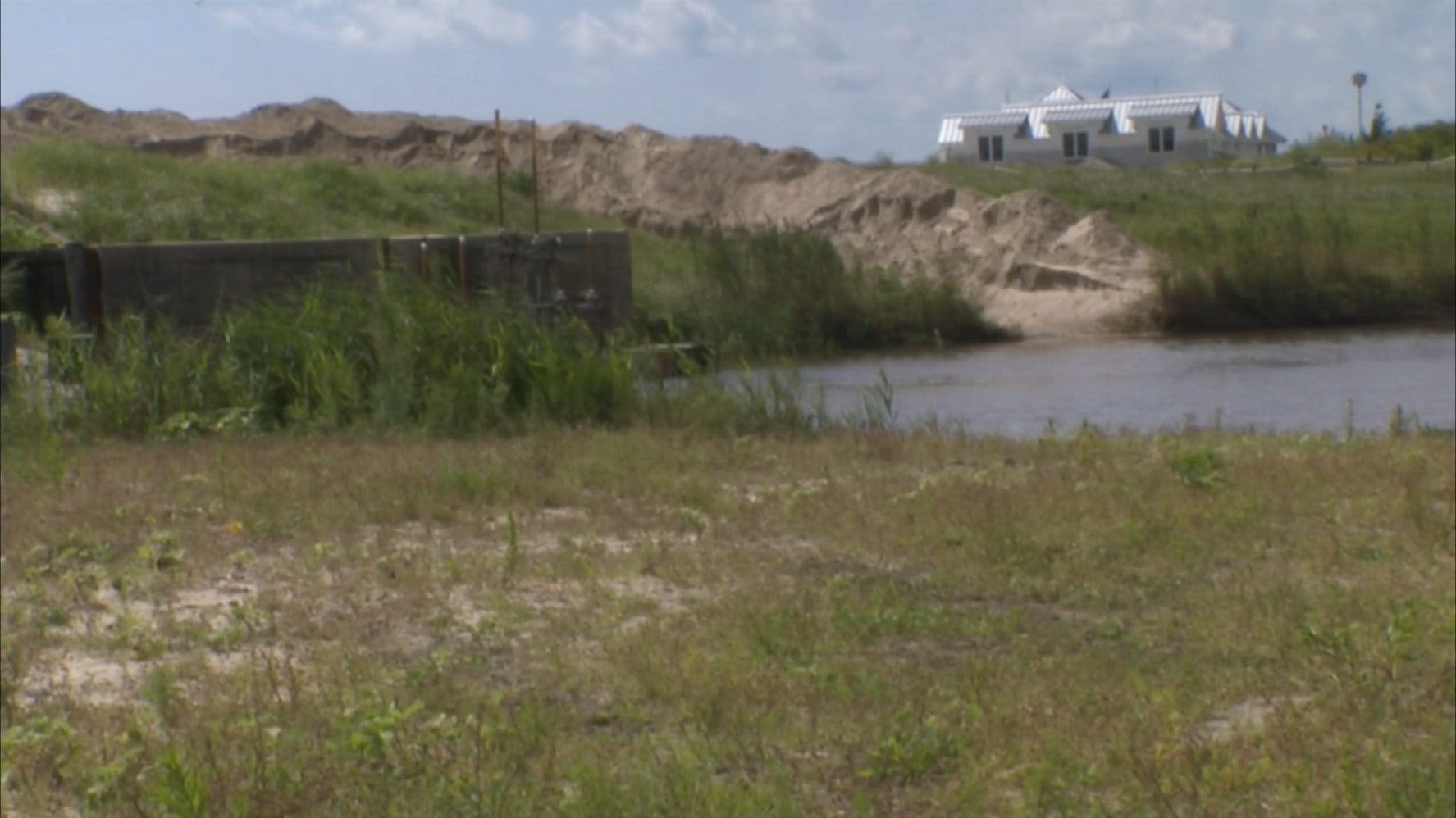 Wreck Pond drained into ocean to alleviate flooding in Spring Lake