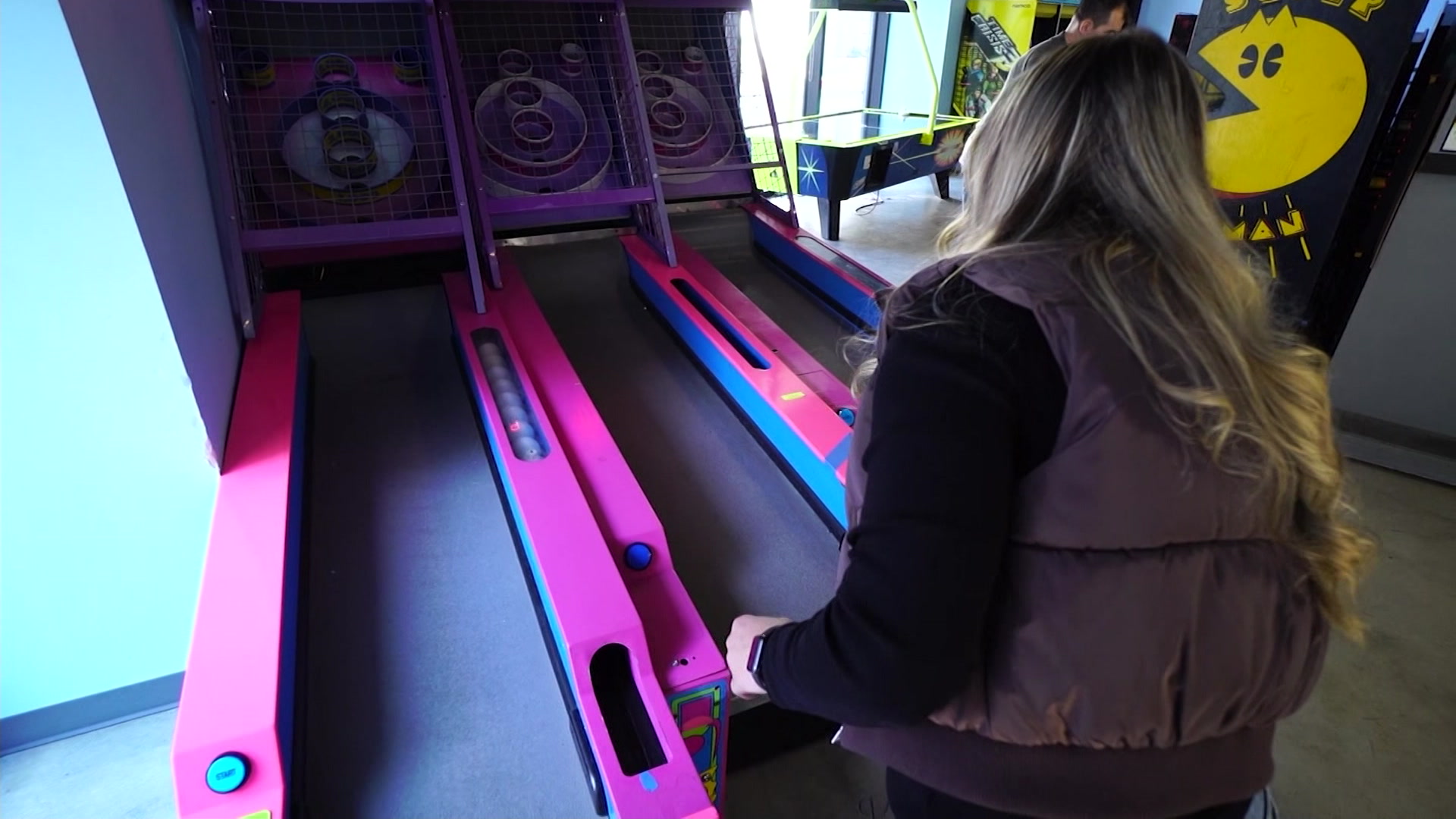 Hometown Arcade in Bloomfield offers unlimited gaming for a flat fee