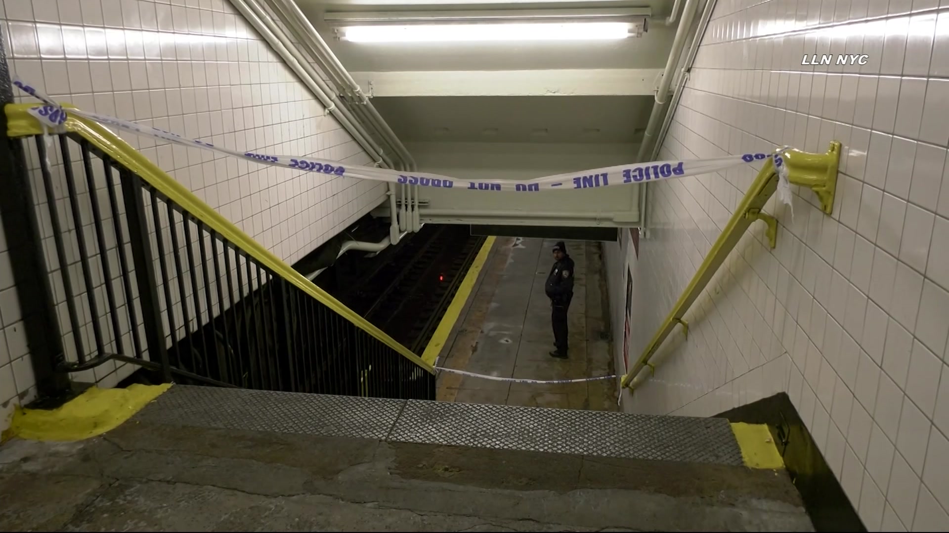 Authorities: MTA conductor slashed in the neck at Rockaway Avenue station