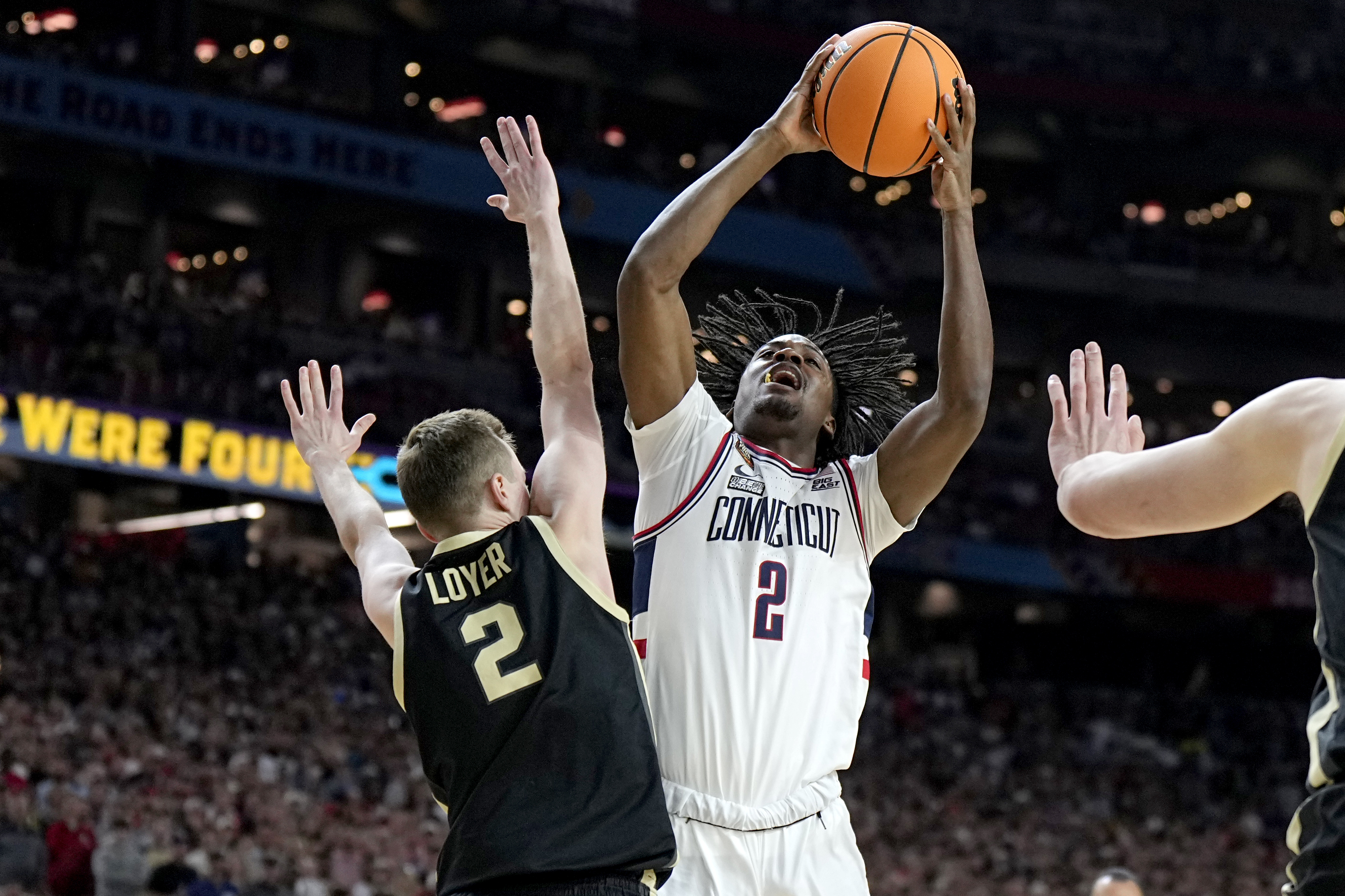 CHAMPS AGAIN! UConn takes down Purdue 75-60 in title game