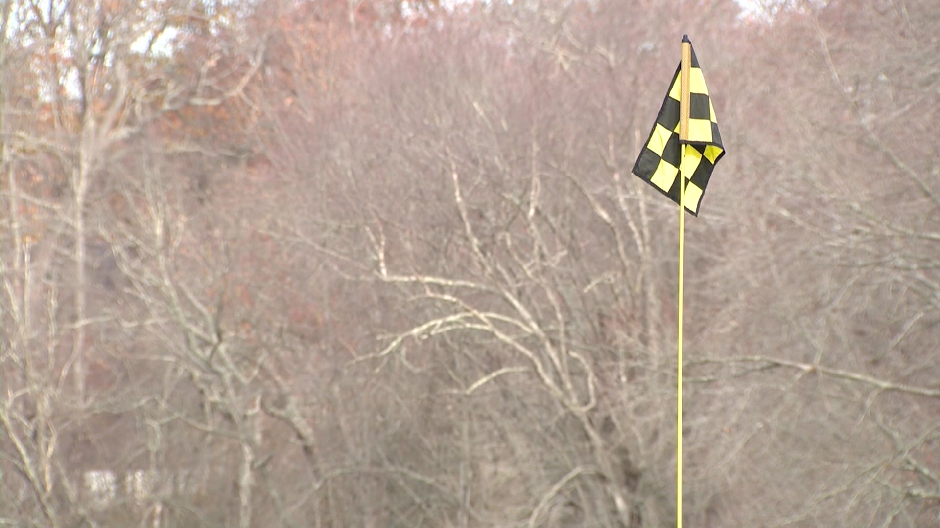 No tee times: 35-acre wildfire shuts down Lakewood Country Club