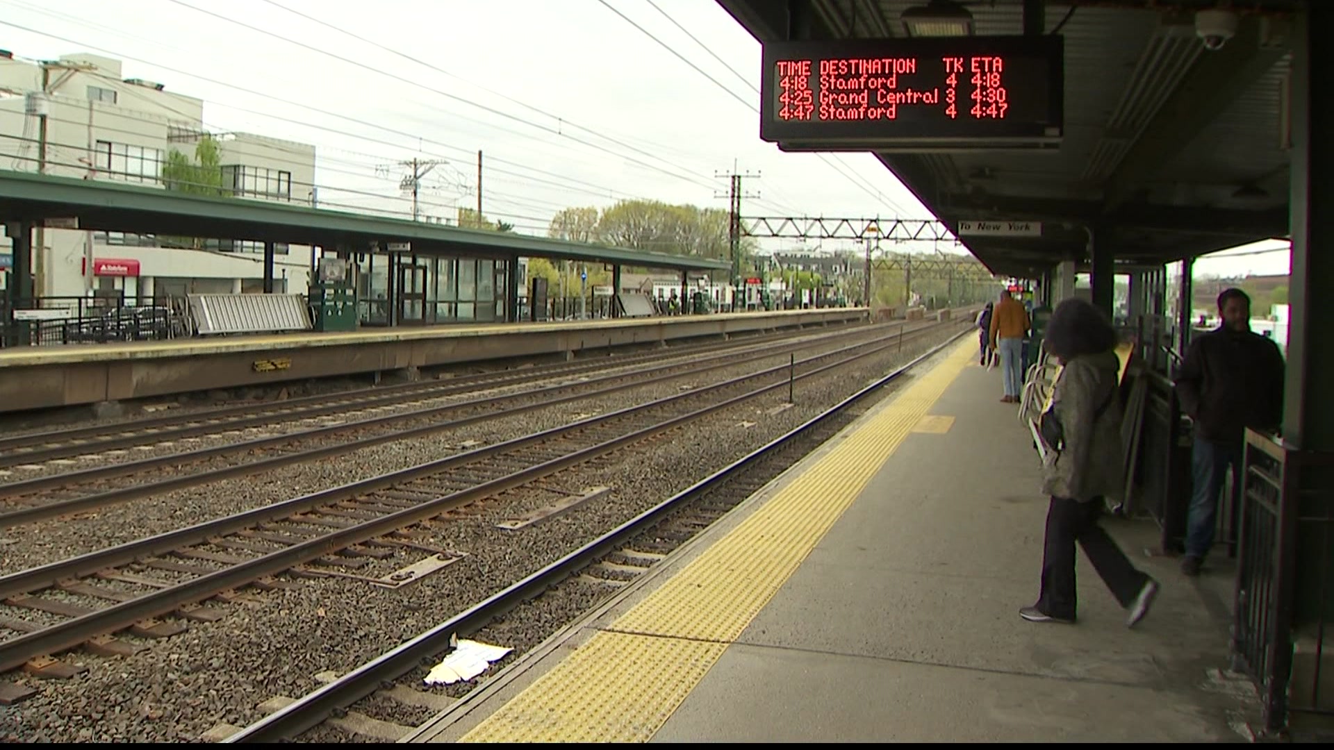 MTA: Man arrested for attempted robbery and harassment of commuter