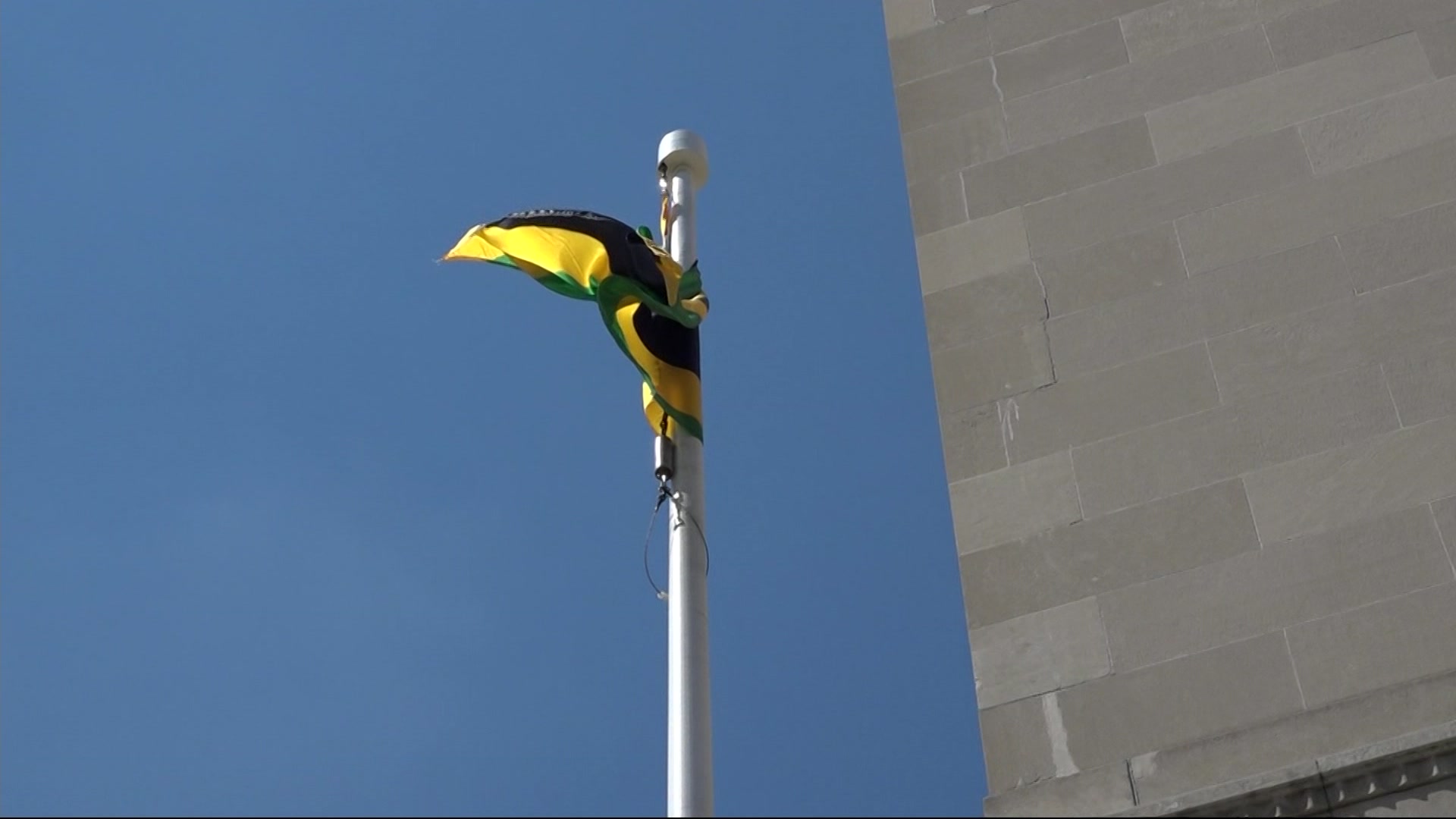 News 12 | Bronx | Bronx Borough Hall Raises Flag To Celebrate 60 Years ...