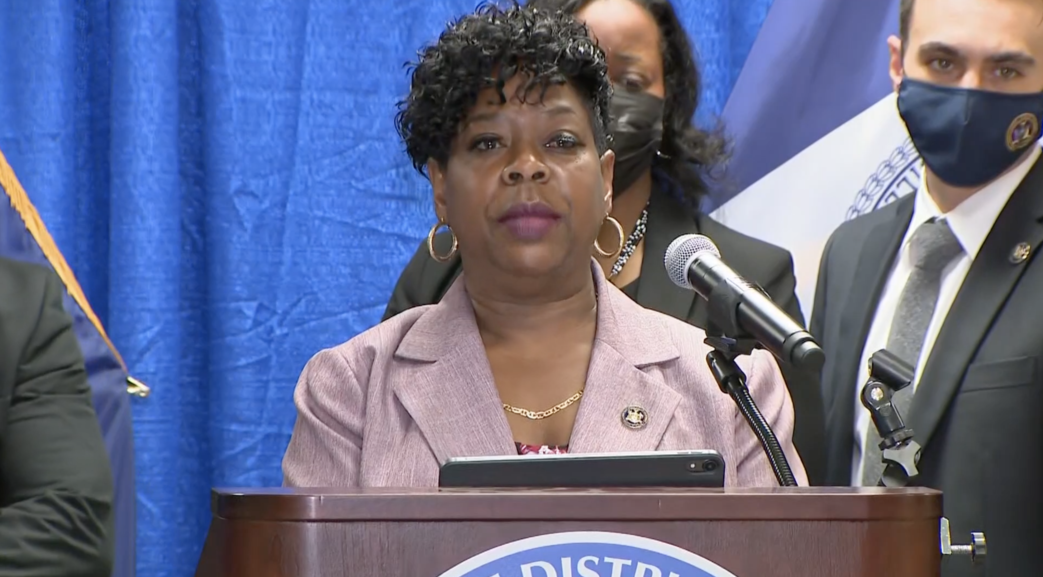 Bronx DA, NYPD announce indictment of alleged gang members in ...