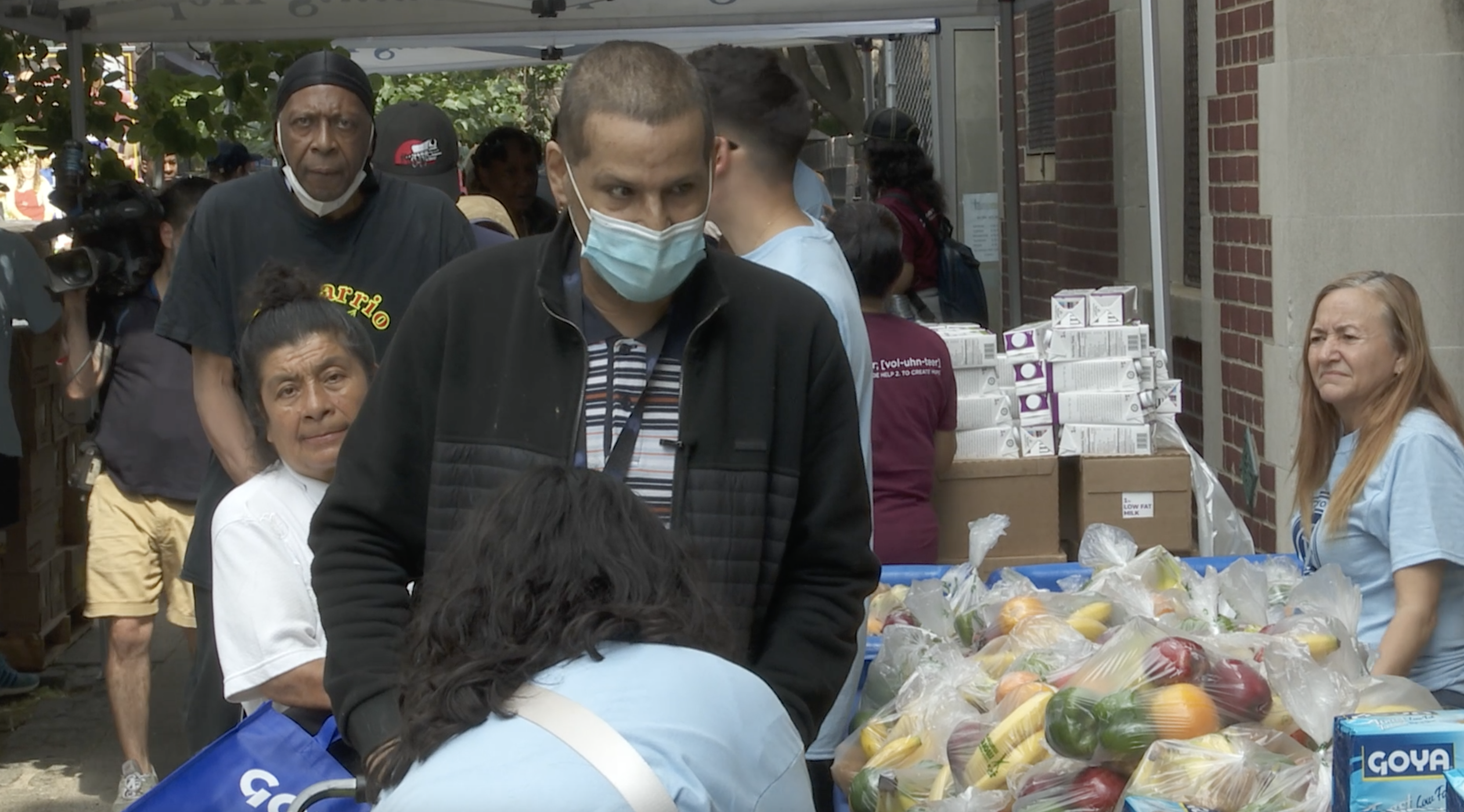 Goya donates 10,000 pounds of food to East Harlem community pantry