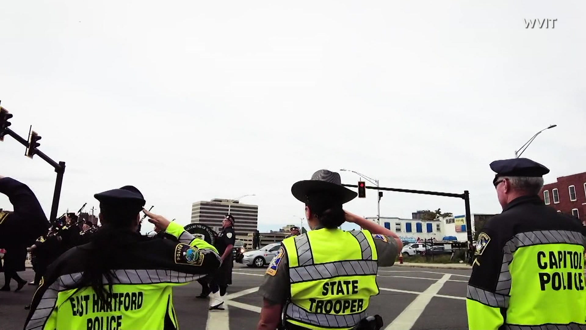 Officers, family and friends attend wake for fallen Det. Robert Garten
