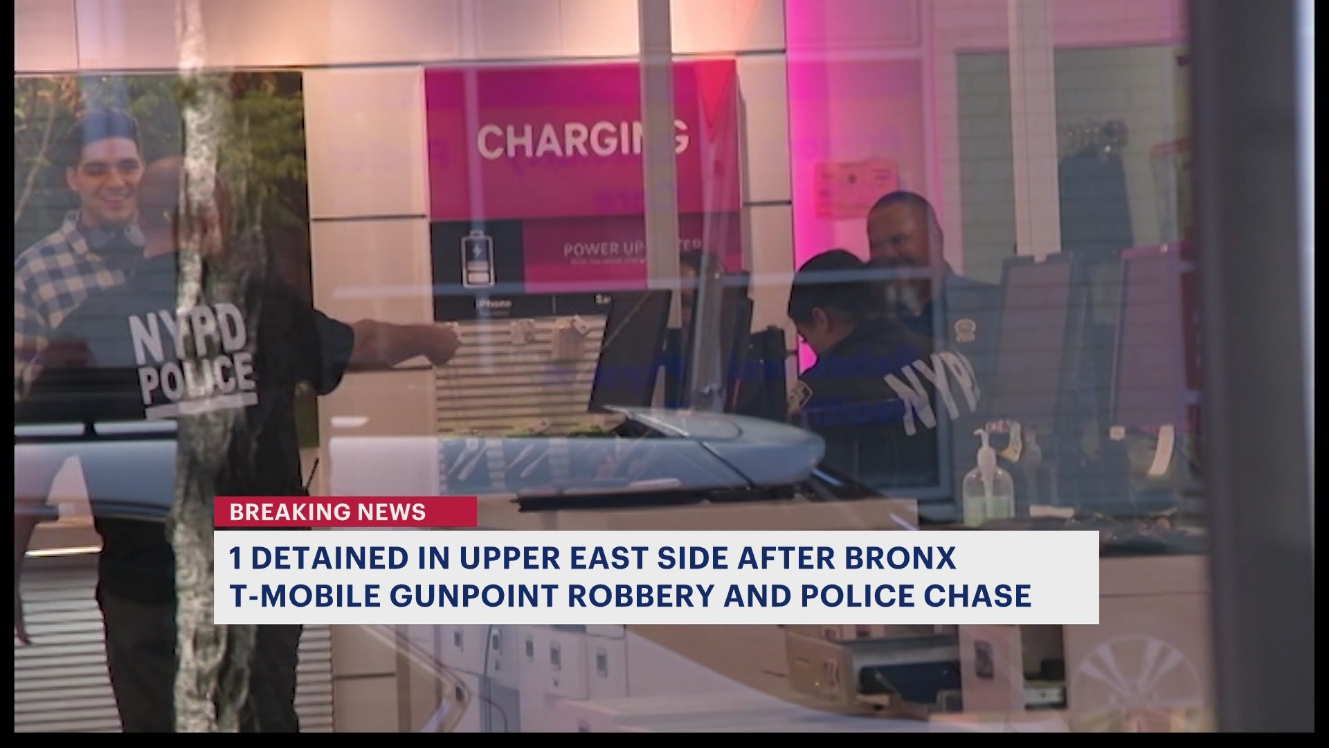 News 12 | Bronx | Nypd 1 Suspect Caught 1 At Large Following Gun Point ...