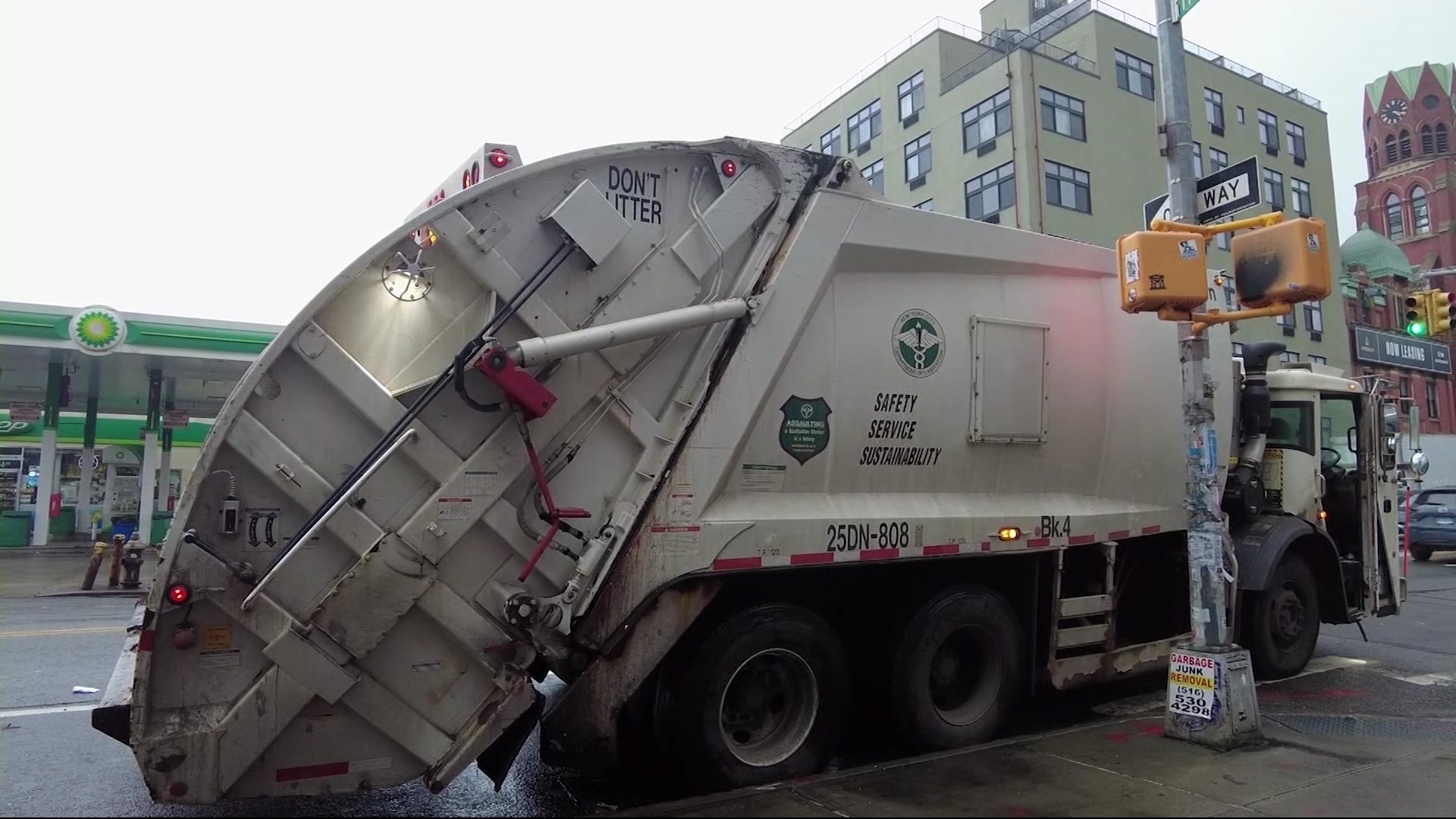 FDNY: E-bike battery caught fire inside garbage truck in Bushwick