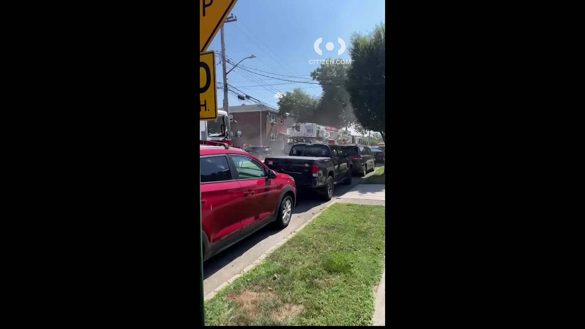 News 12 | Bronx | Fdny Battles Building Fire In Throgs Neck