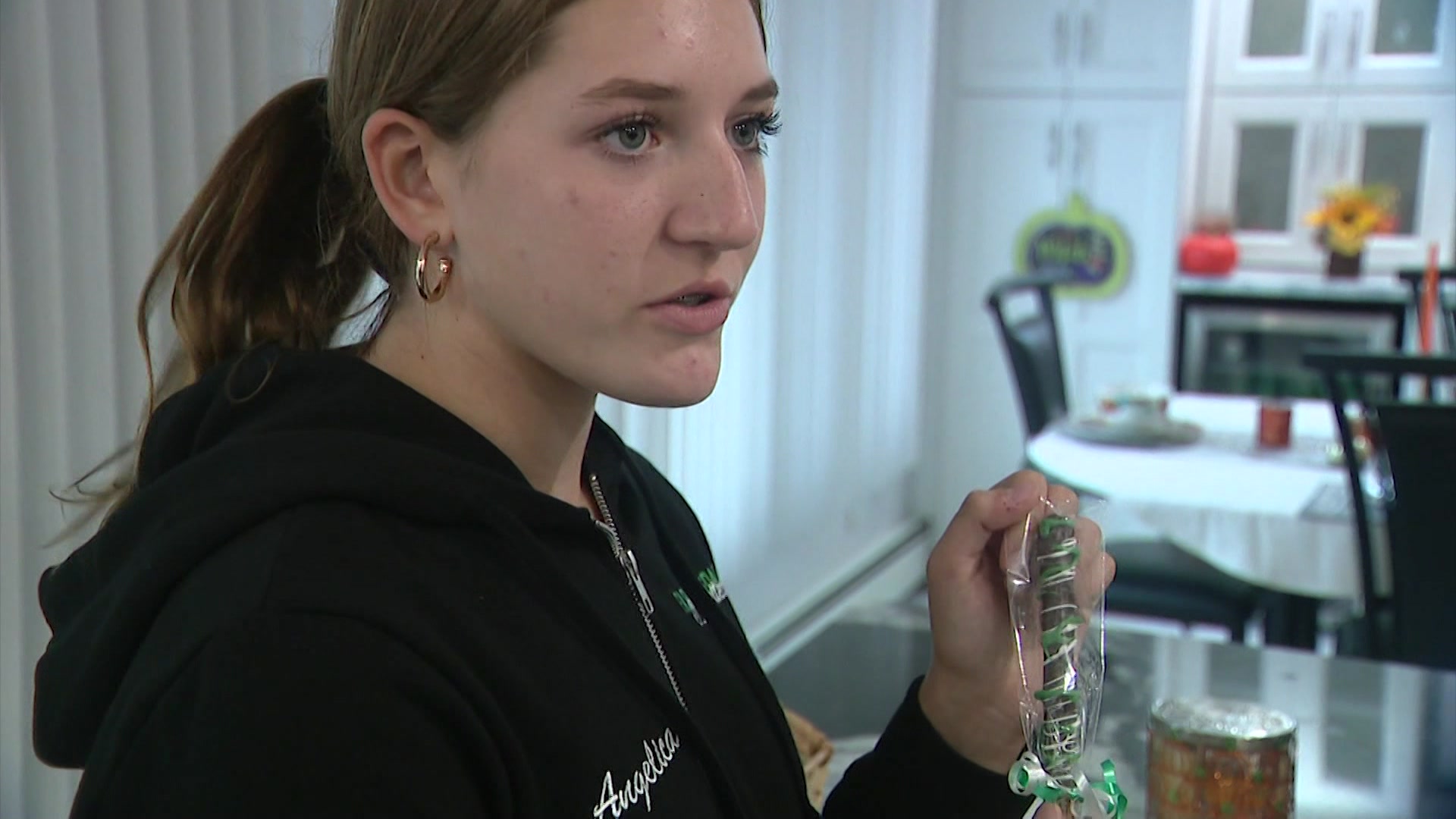 News 12 | Long Island | Farmingdale High School Student Spreads Sweet ...