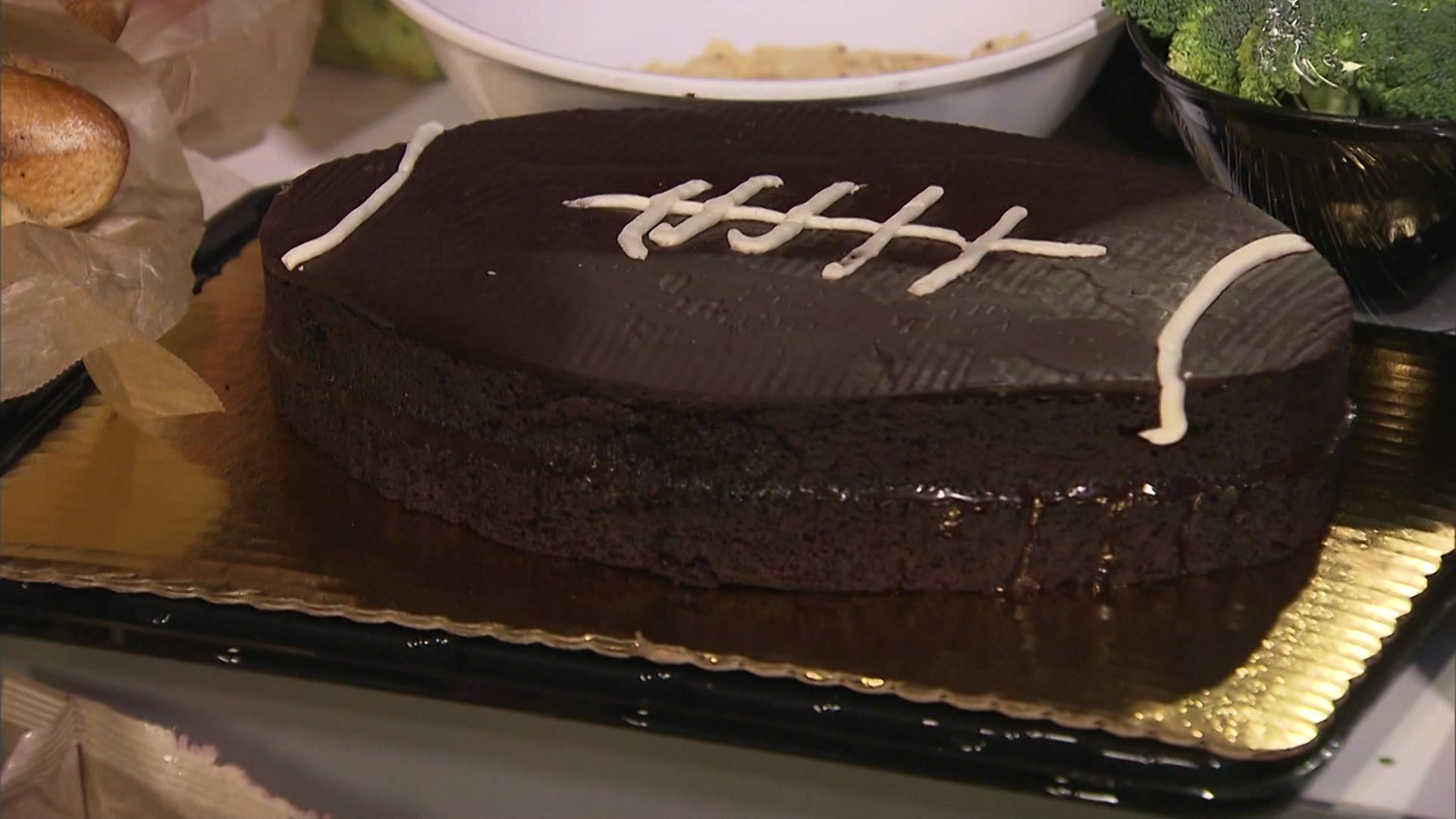 News 12 | New Jersey | The Cost Of Super Bowl Parties