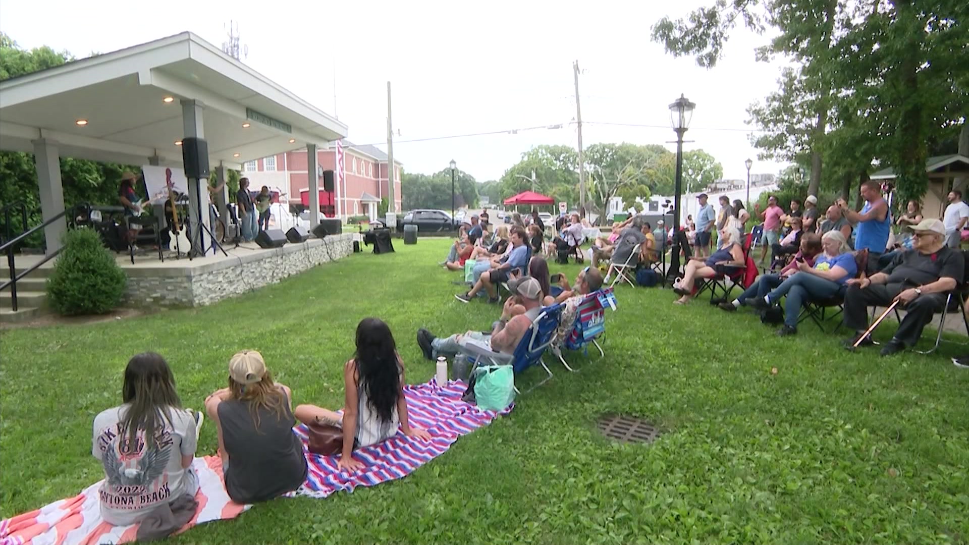 News 12 | Long Island | Feel The Music Concert 2nd Annual Medford Event ...