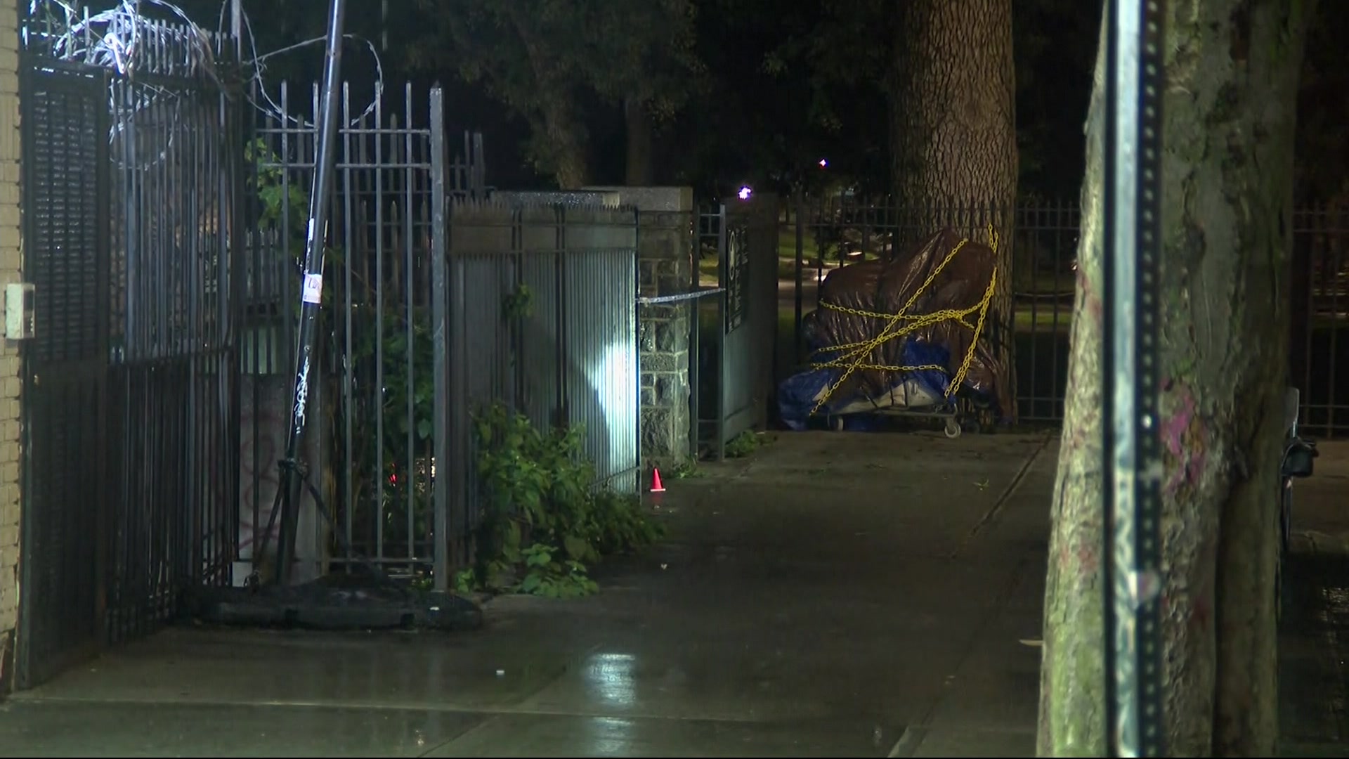 News 12 | Bronx | Police 5 Men Shot Along Morris Avenue In Fordham