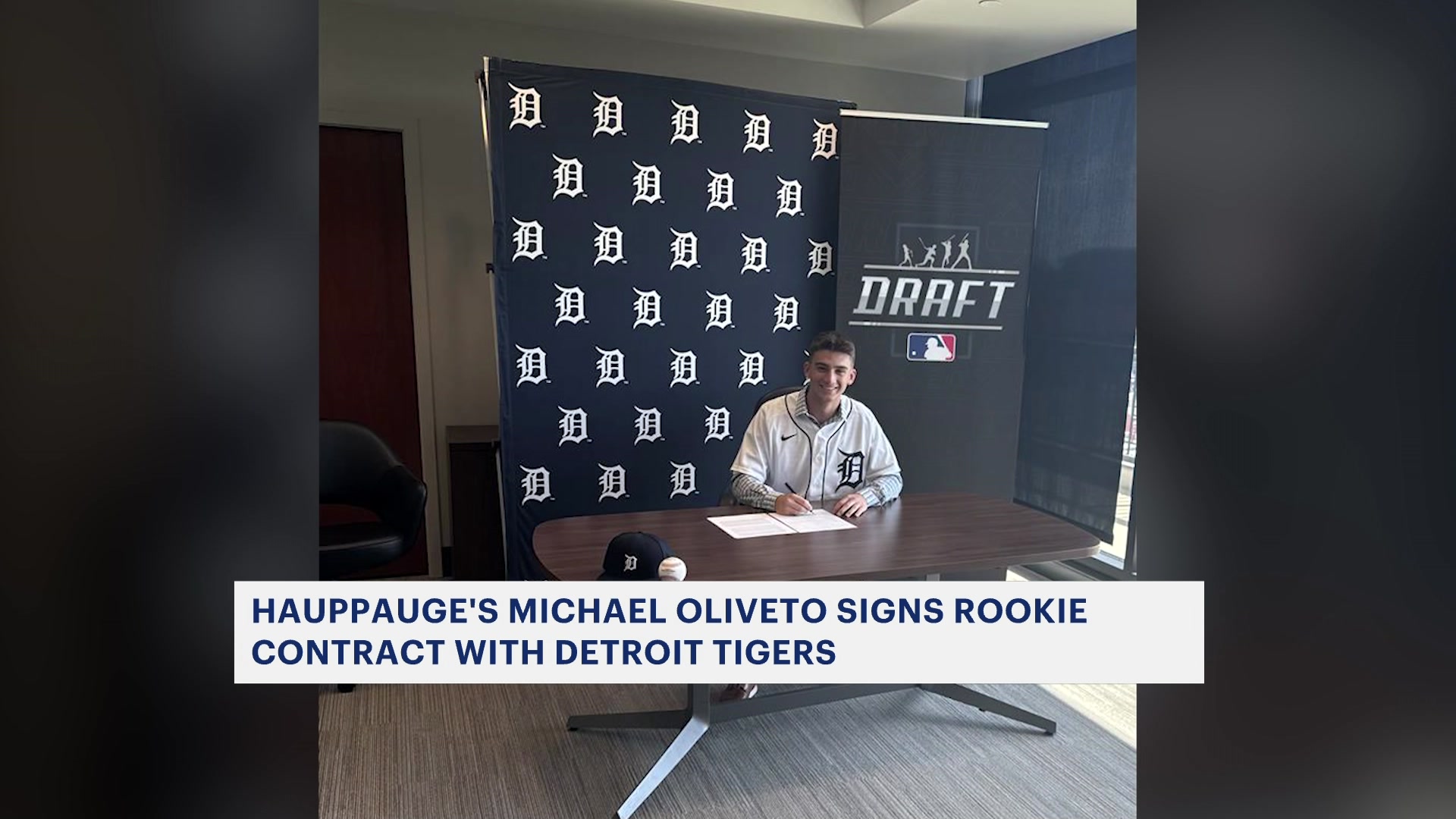 Hauppauge's Michael Oliveto signs rookie contract with Detroit Tigers