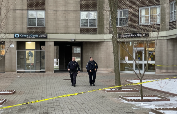 News 12 | Bronx | Nypd 15 Year Old Boy Shot In Co Op City