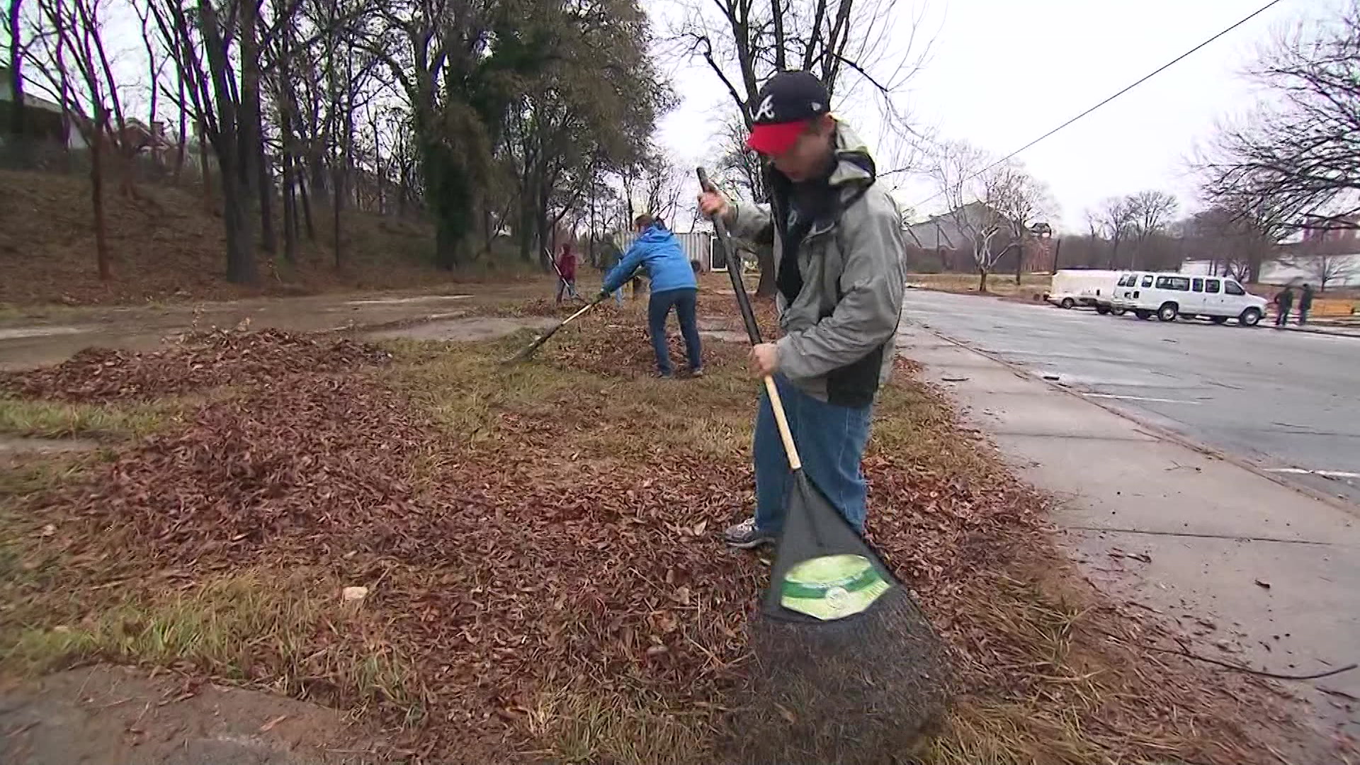 Allergy season has arrived. Here’s what to know to manage symptoms