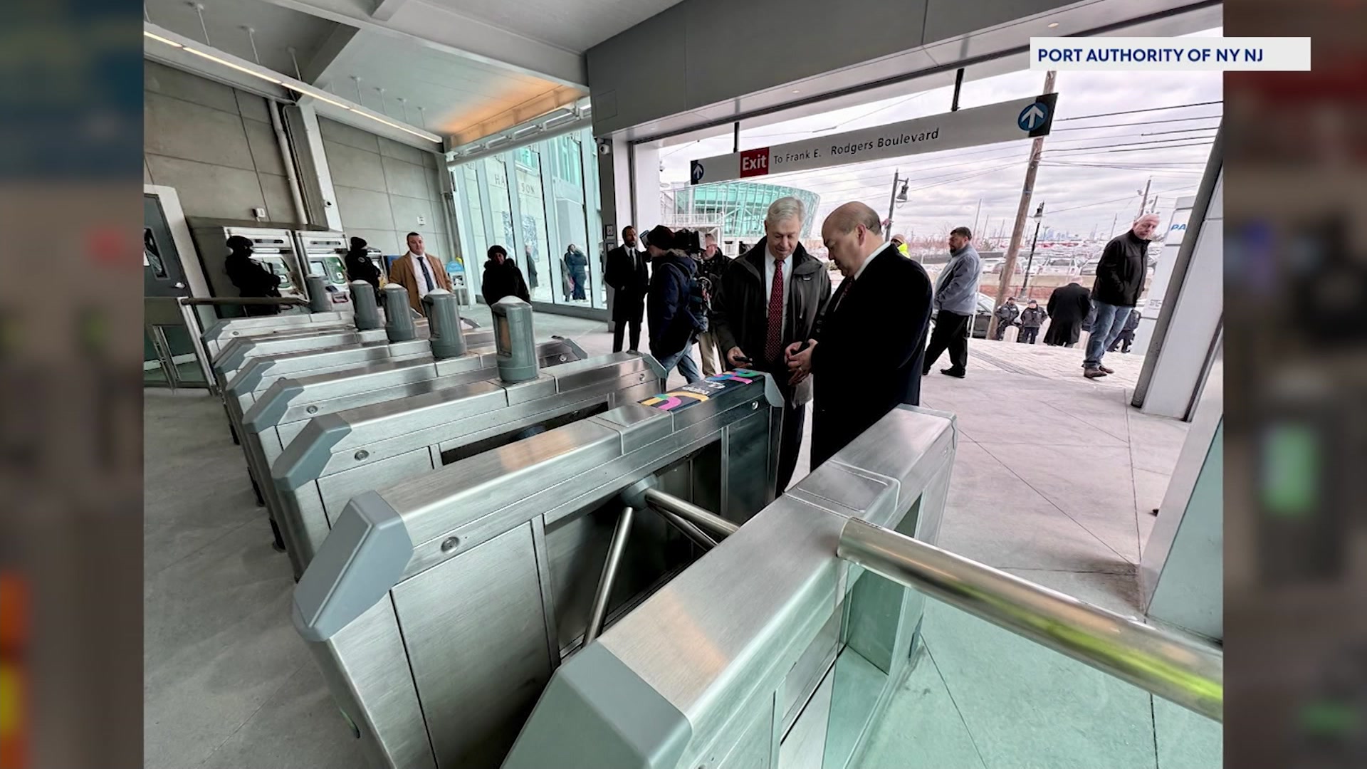 New tap-and-go payment system now offered at all five PATH terminal ...