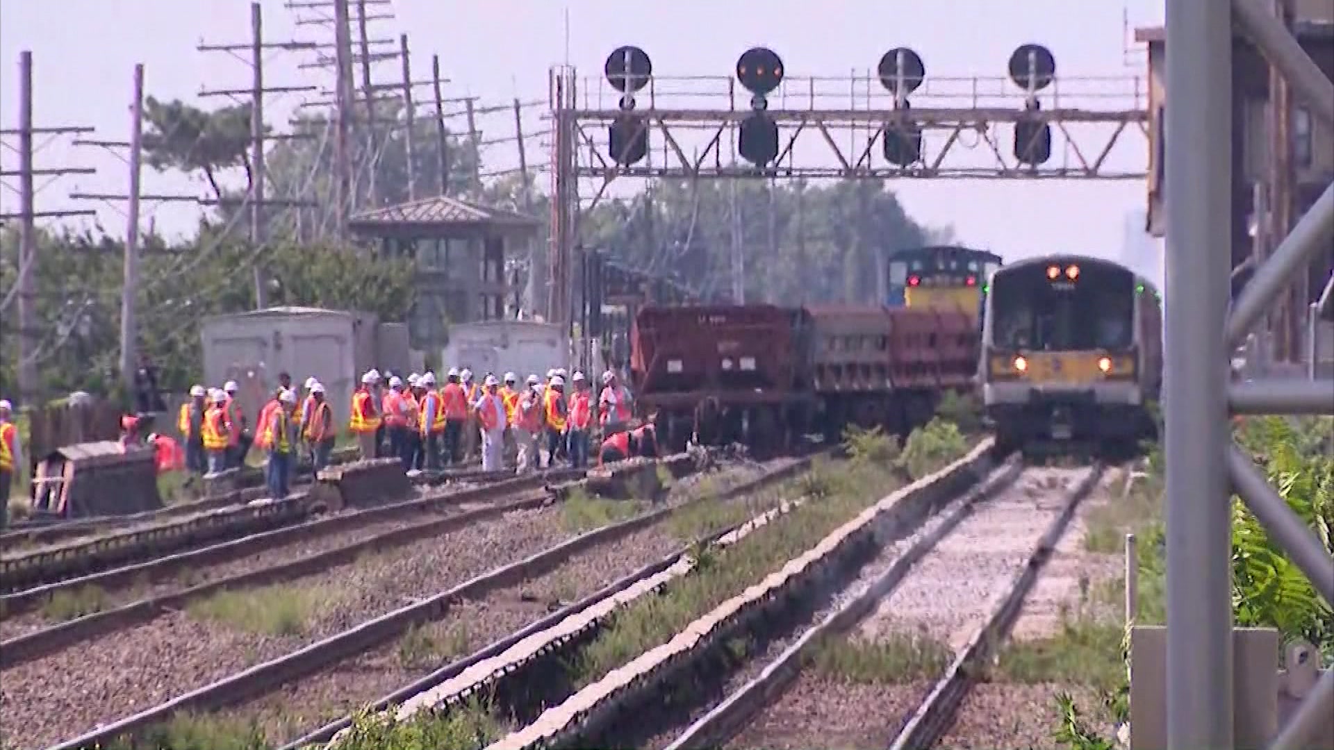 Normal AM rush for LIRR following train derailment near Queens Village