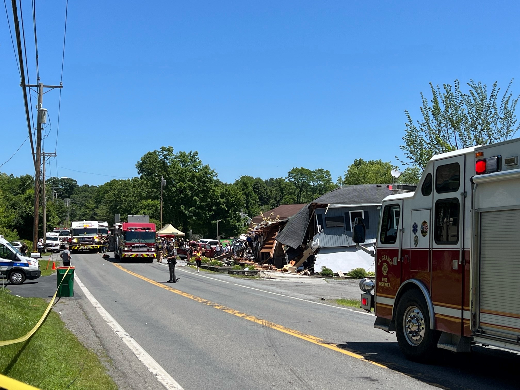 News 12 | Hudson Valley | Truck Destroys Front Of Hyde Park Building ...