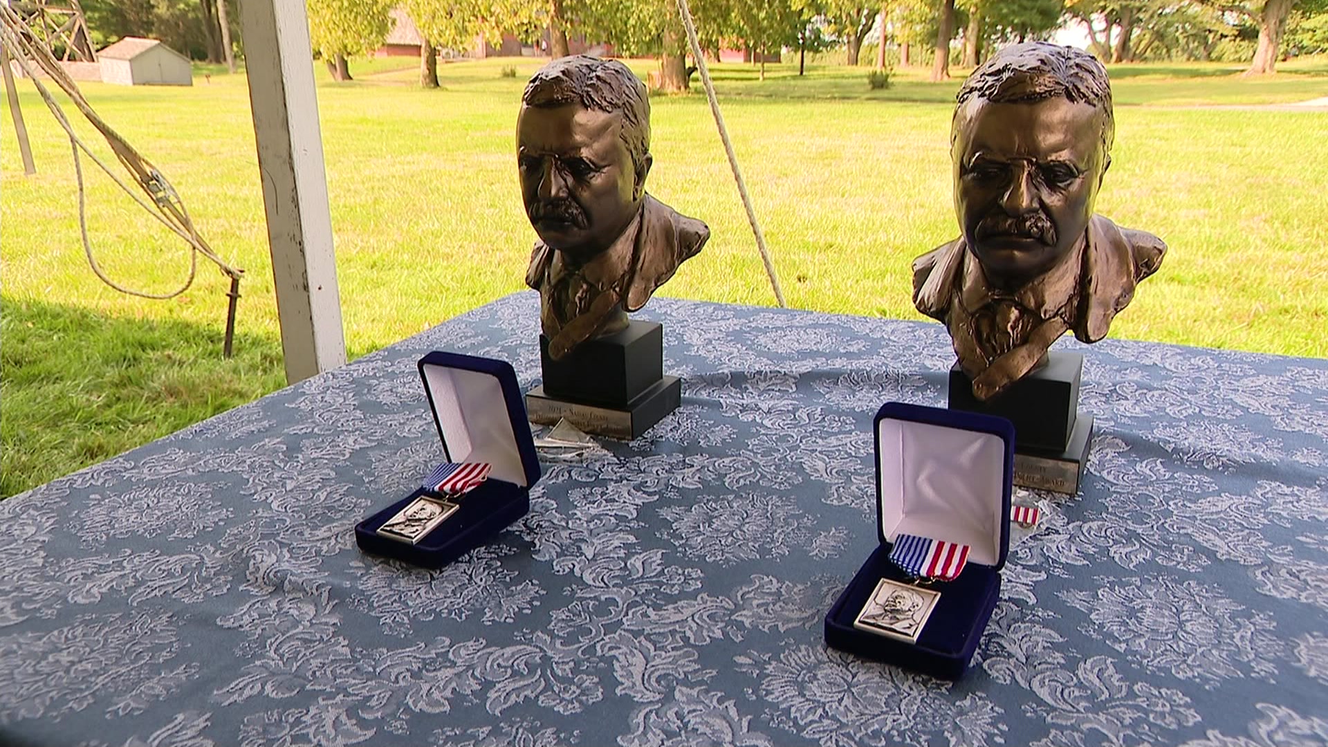 Four police officers honored with Police Valor Award