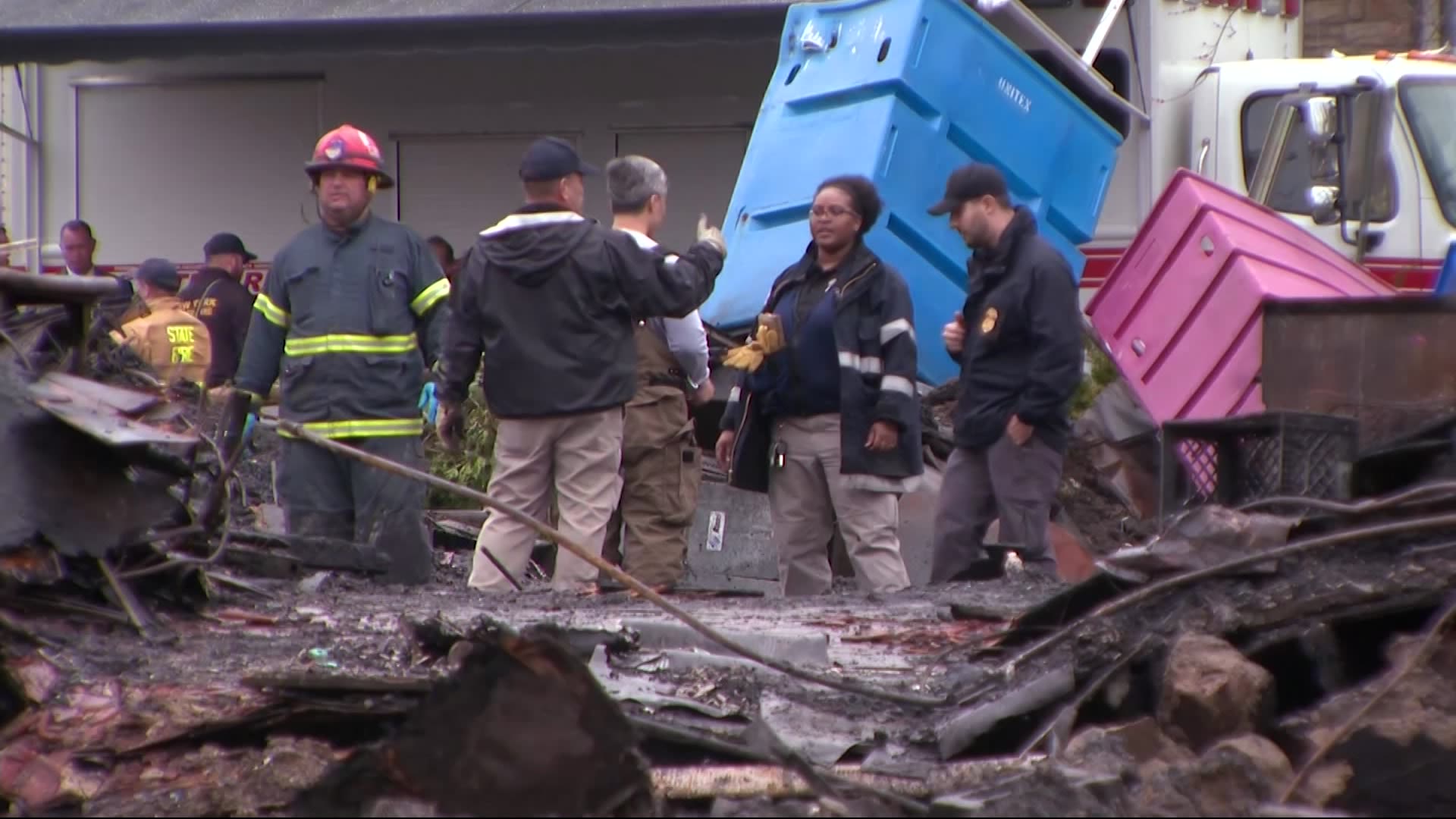 Investigators search tons of rubble for clues from deadly Spring Valley ...