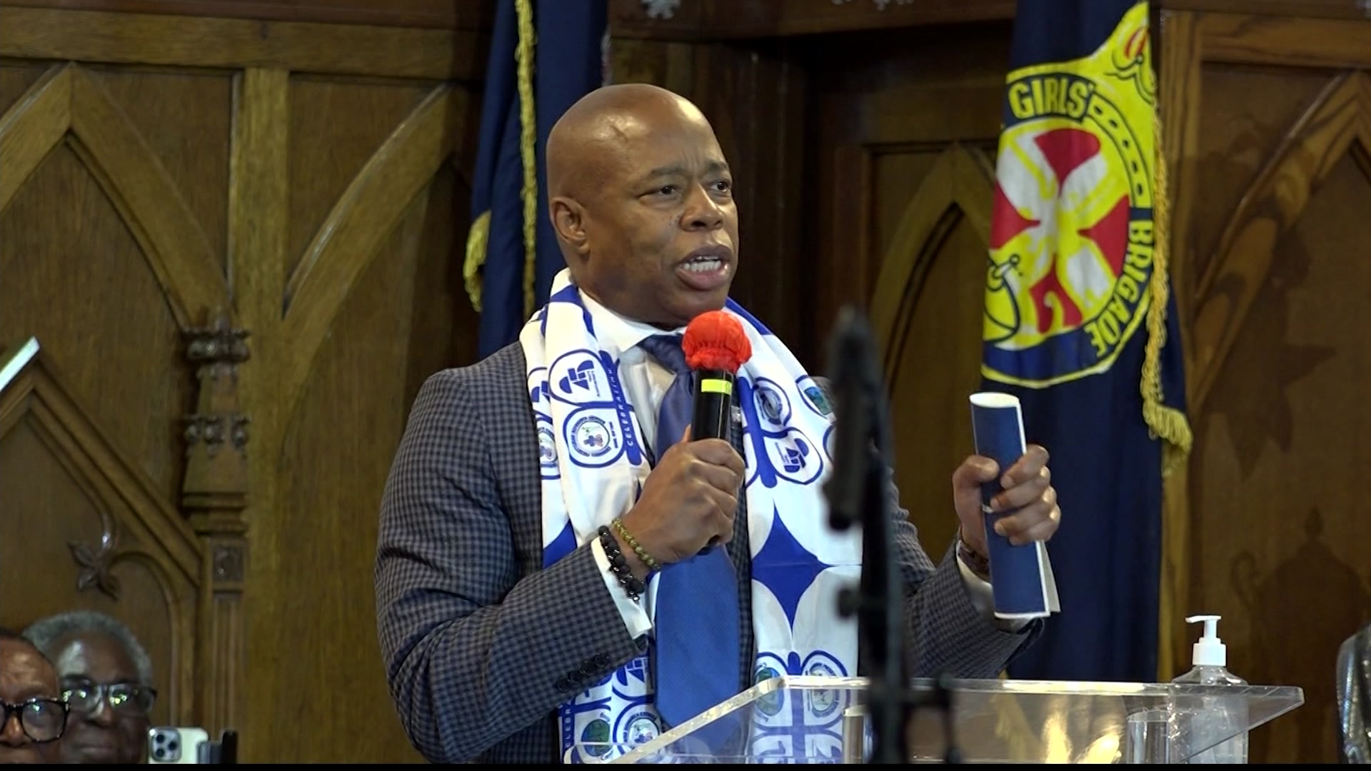 News 12 | Bronx | Mayor Adams Speaks At Woodlawn Church Ahead Of Next ...