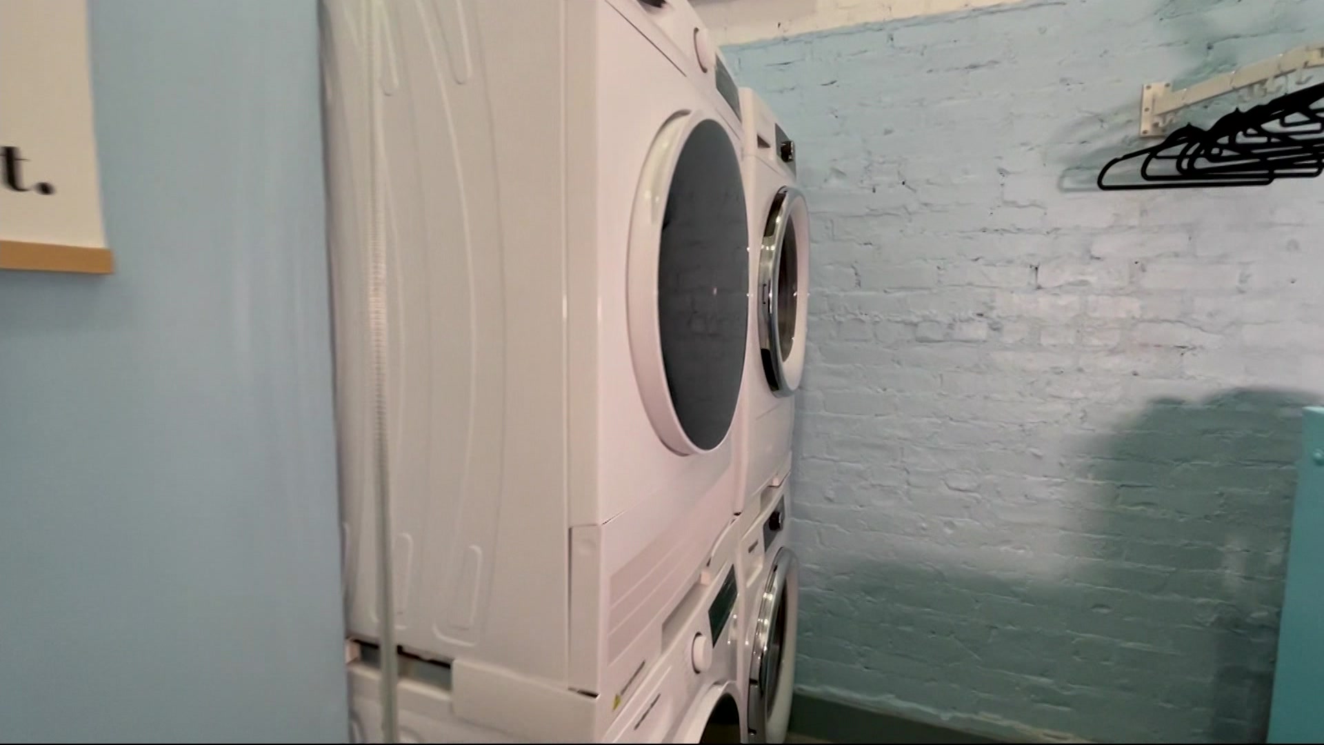 Longwood elementary school opens new free laundry room for families
