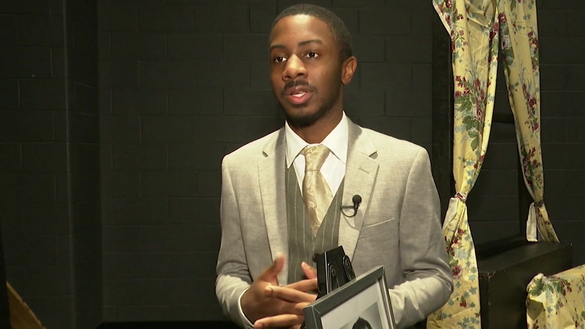 News 12 | New Jersey | Camden Students Bring Blacks In Wax Exhibit To ...