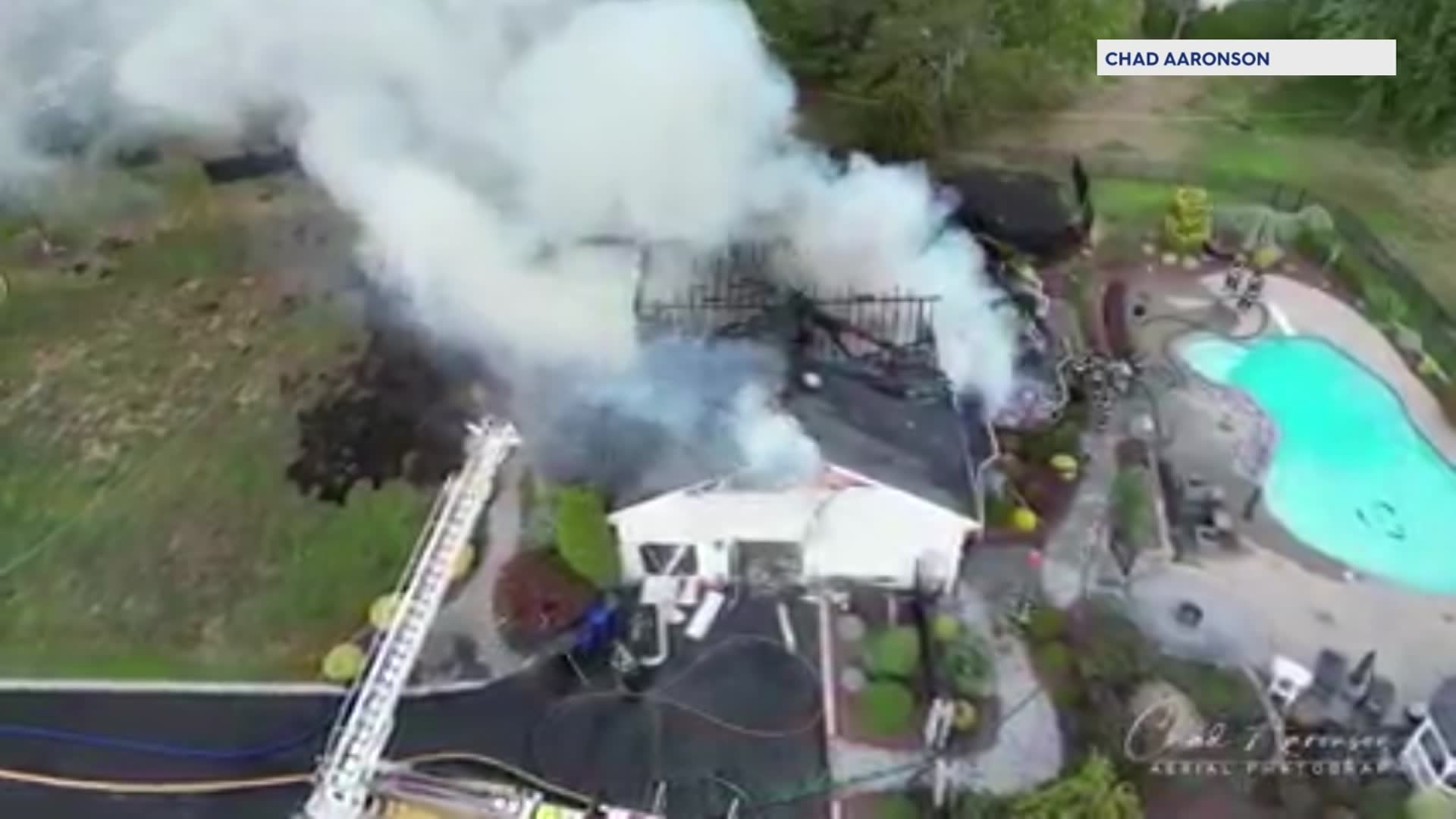 VIDEO: Fire breaks out at home in Manalapan