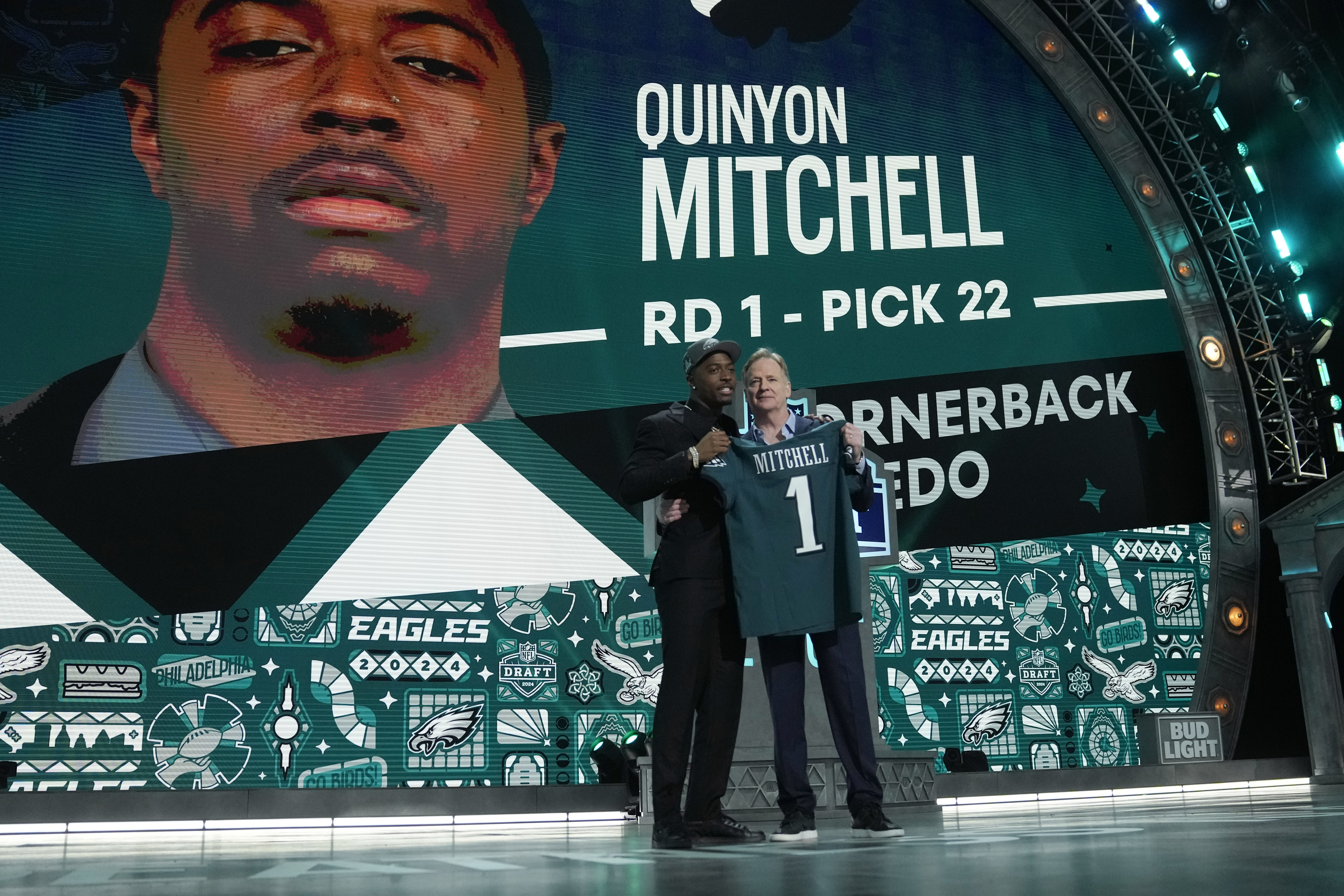 Philadelphia Eagles select cornerback Quinyon Mitchell with the No. 22 ...