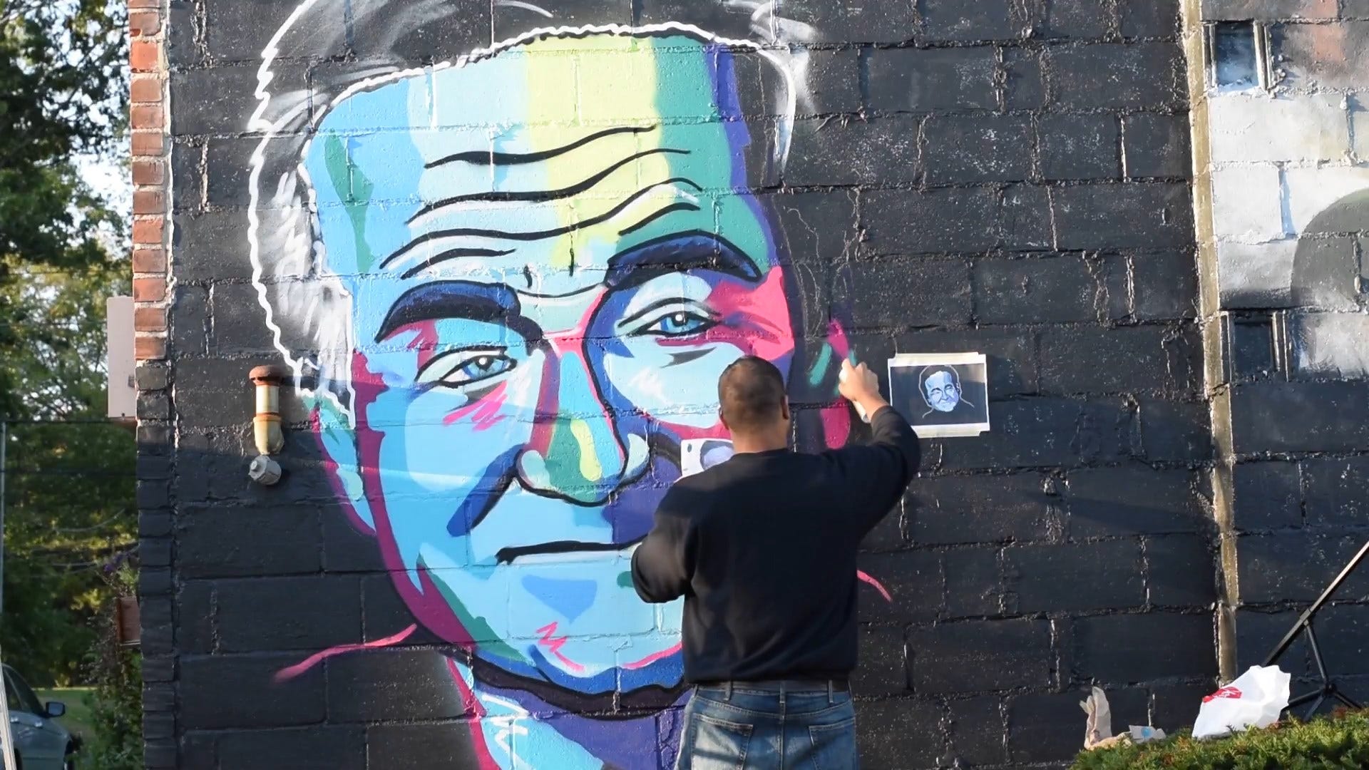 Long Island Artist Strives To Change Art Culture On The Island