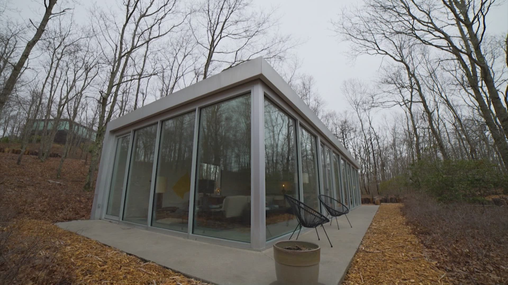 Luxury Living: A glass house in Water Mill