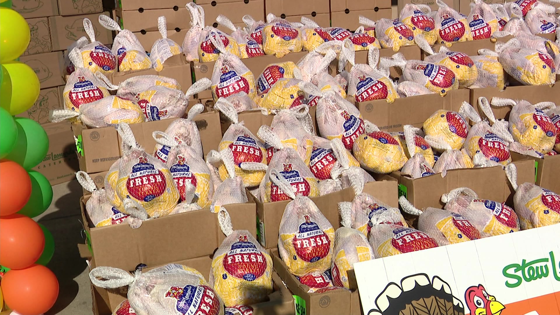 News 12 | Long Island | Stew Leonards Island Harvest Give Back To Long ...
