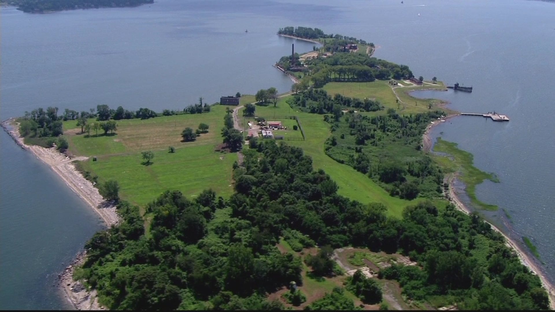 News 12 gets rare look at Hart Island, Potter's Field