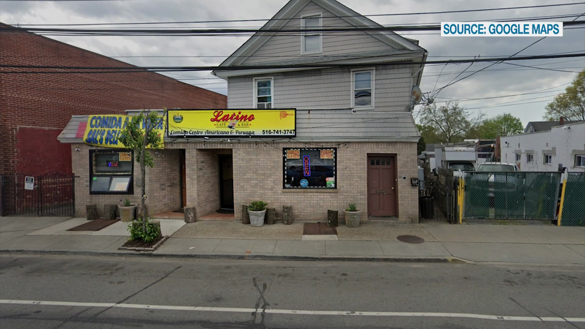 Police: 2 men arrested for melee at Garden City Park cafe