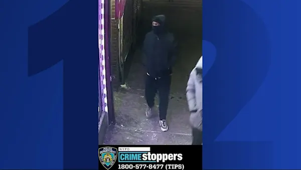 NYPD: 3 suspects wanted for armed robbery of Bronx bodega NYPD: 3 suspects wanted for armed robbery of Bronx bodega
