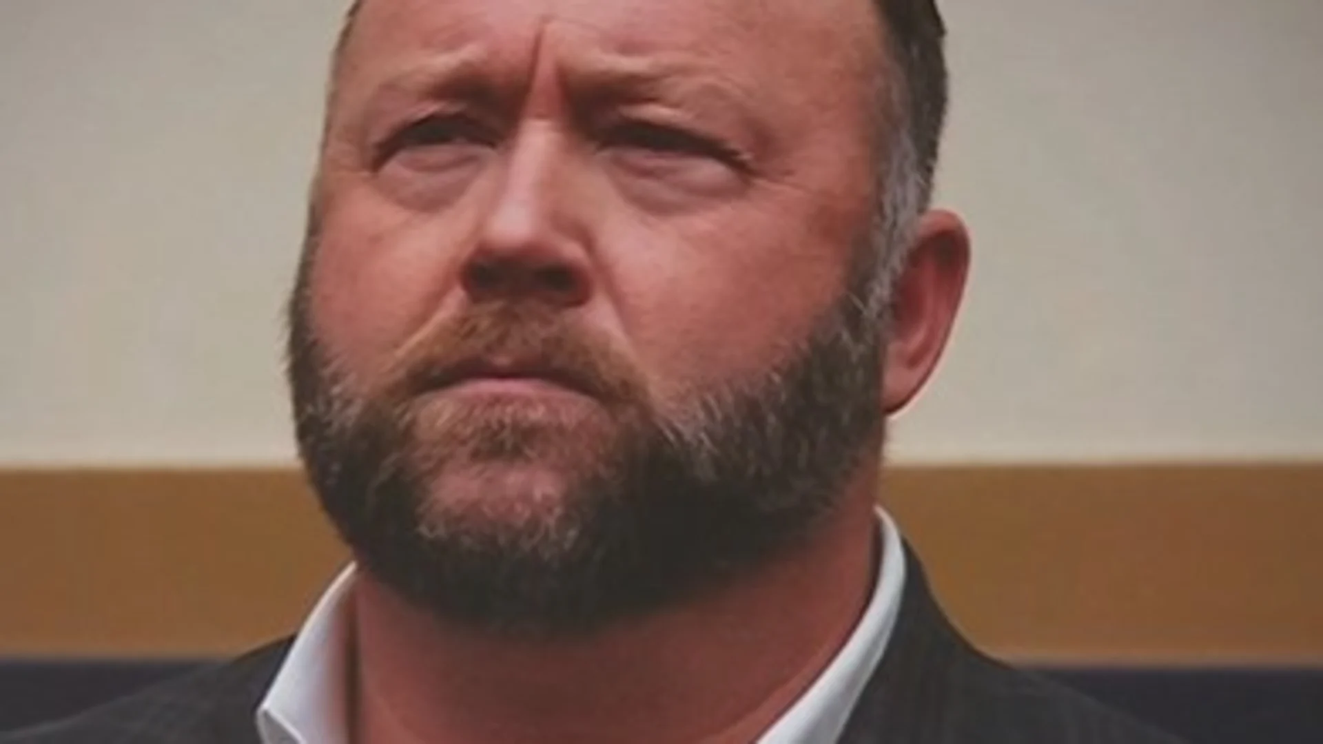 Cnn Alex Jones Agrees To Liquidate His Assets To Pay Sandy Hook Families