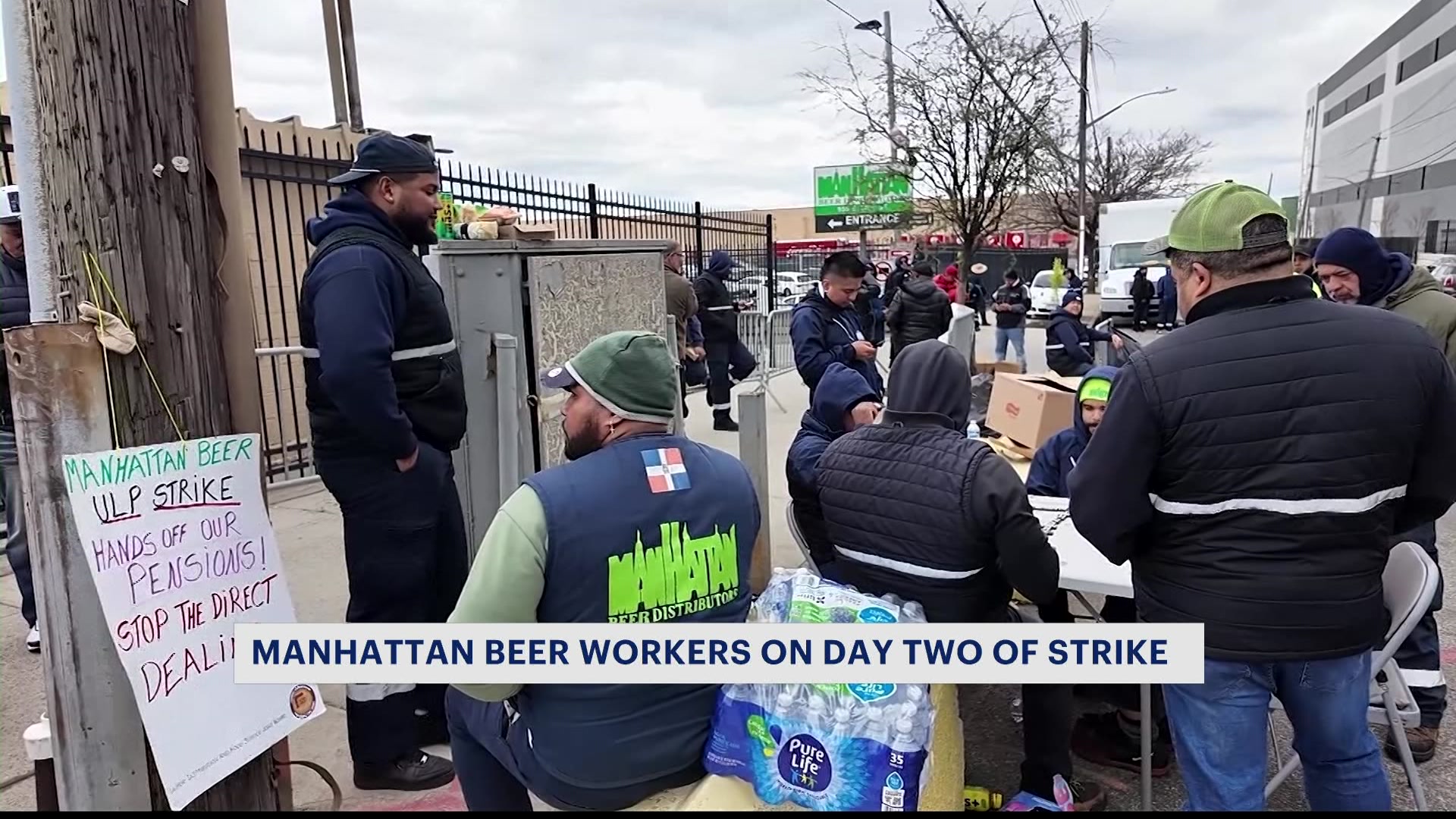 Manhattan Beer delivery workers strike pours into second day