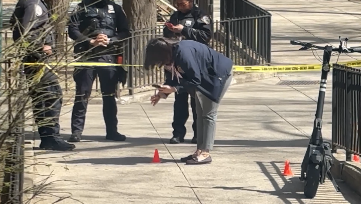 News 12 | The Bronx | Police: 1 dead, 1 injured in Mott Haven shooting