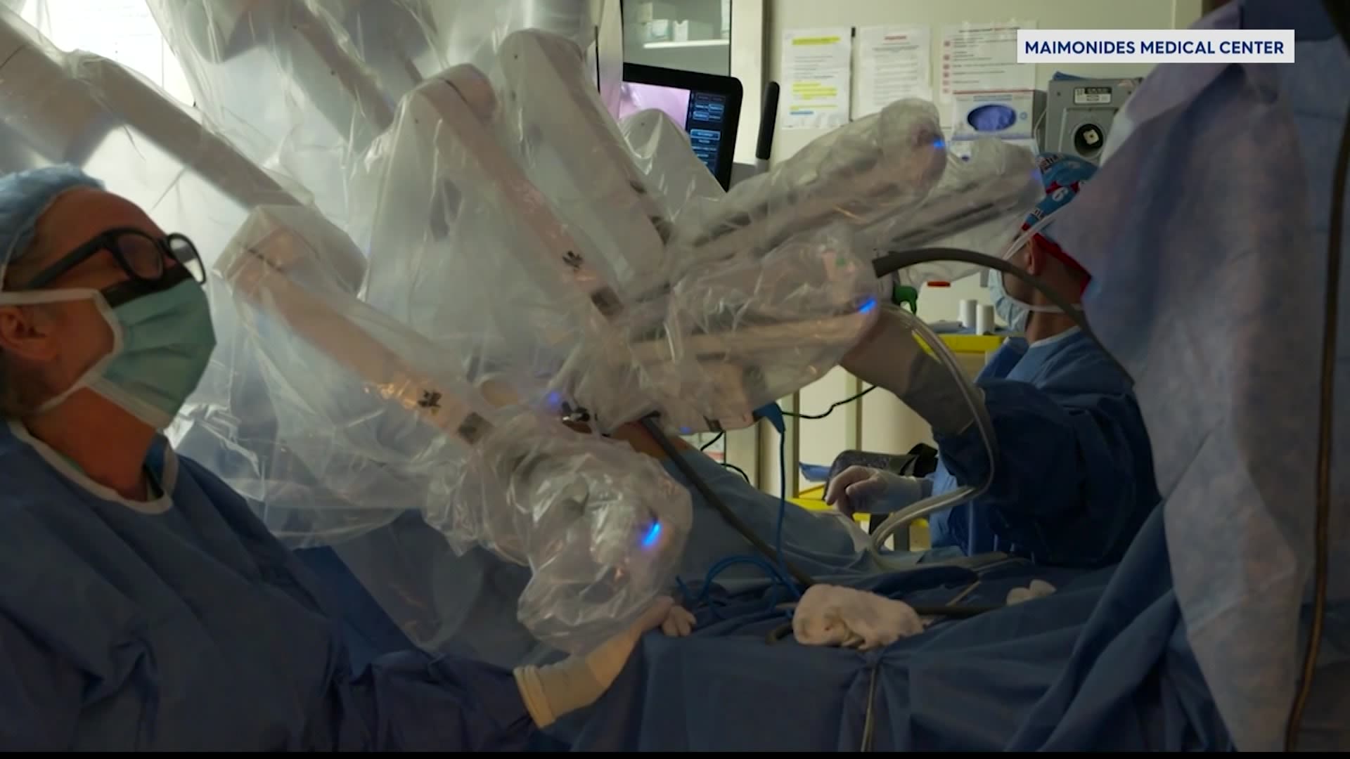 Maimonides Medical Center reveals newest robotic member of surgery team