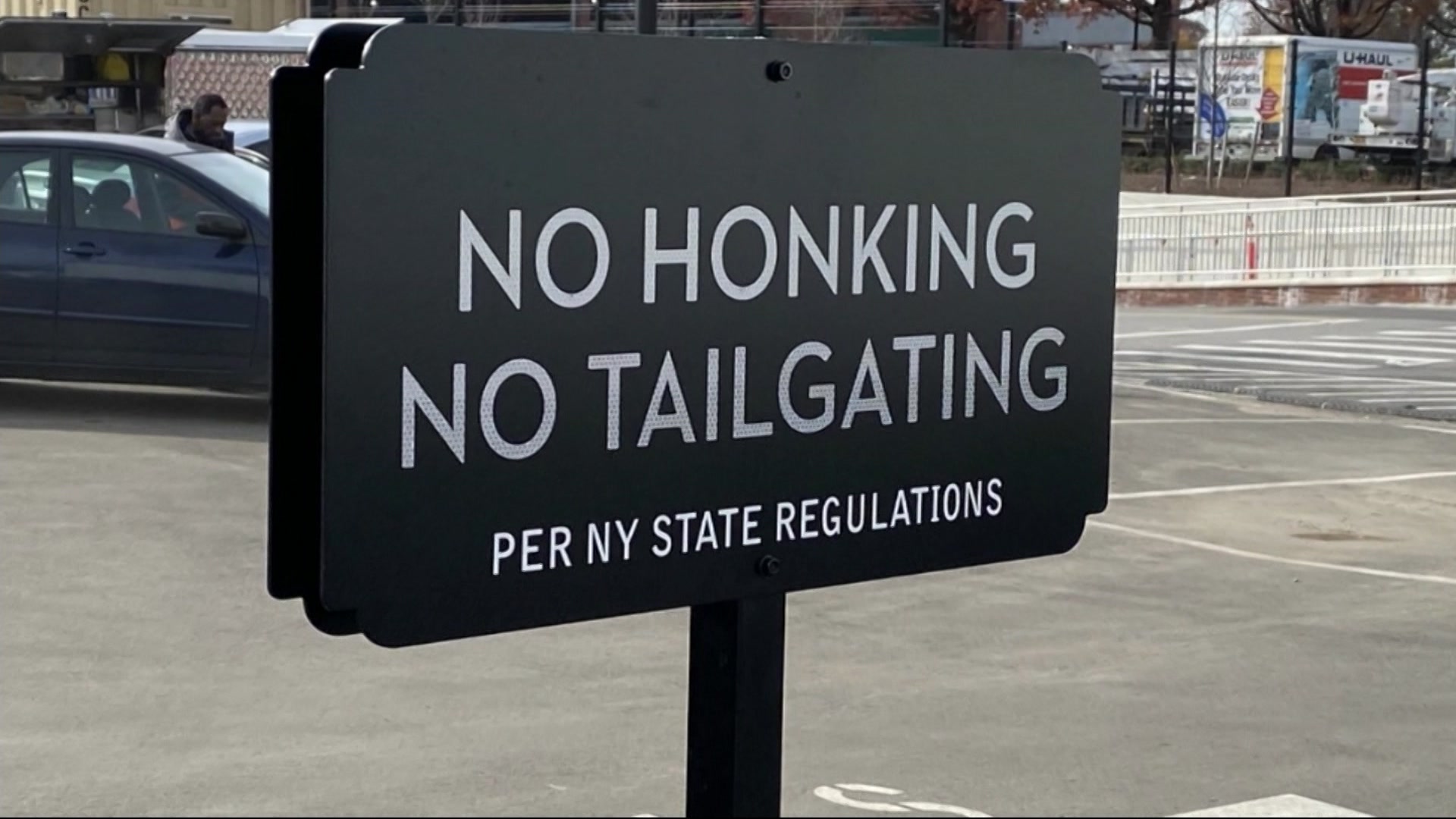 News 12 | Long Island | No tailgating – Islanders fans respond to new ...