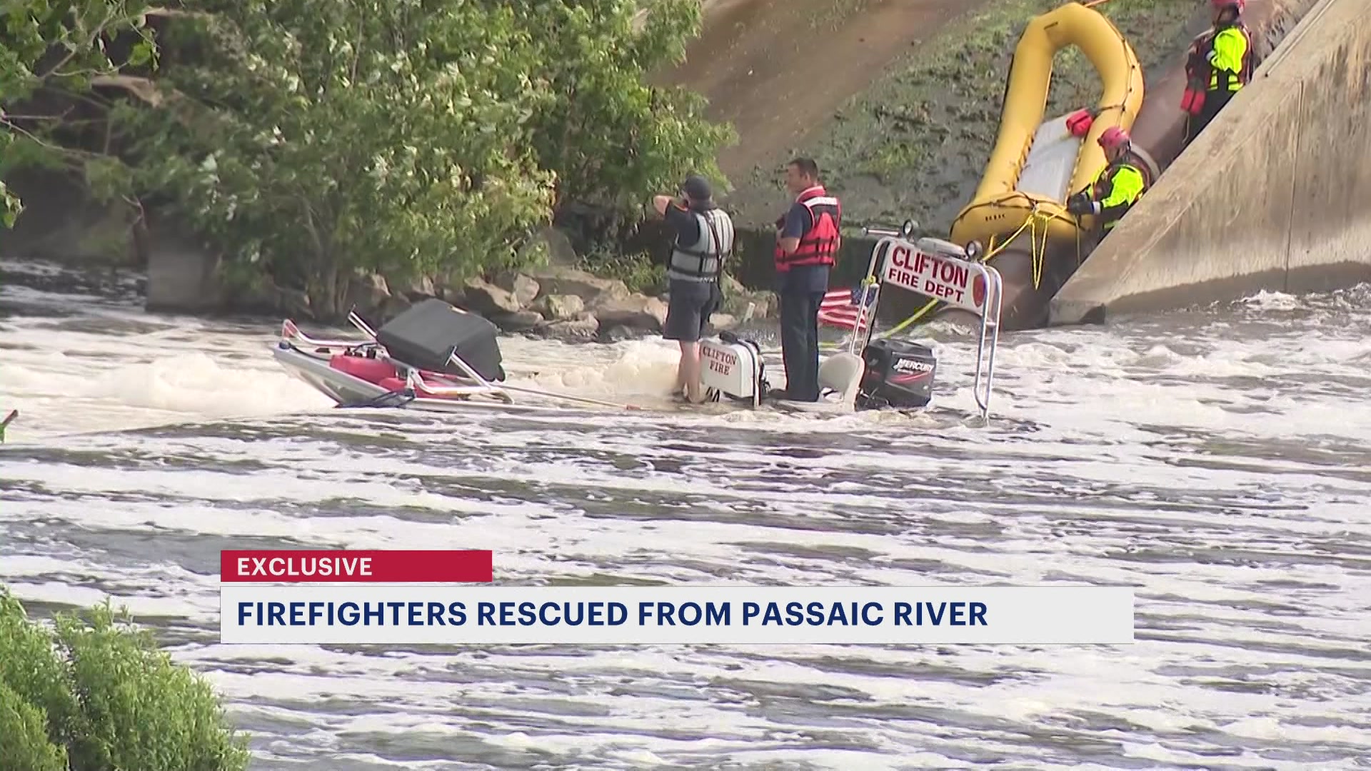 News 12 | New Jersey | Clifton firefighters escape serious injury after ...