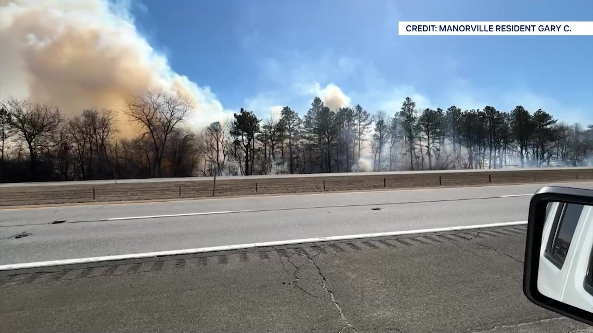 25 Suffolk detectives probe cause of East End fires