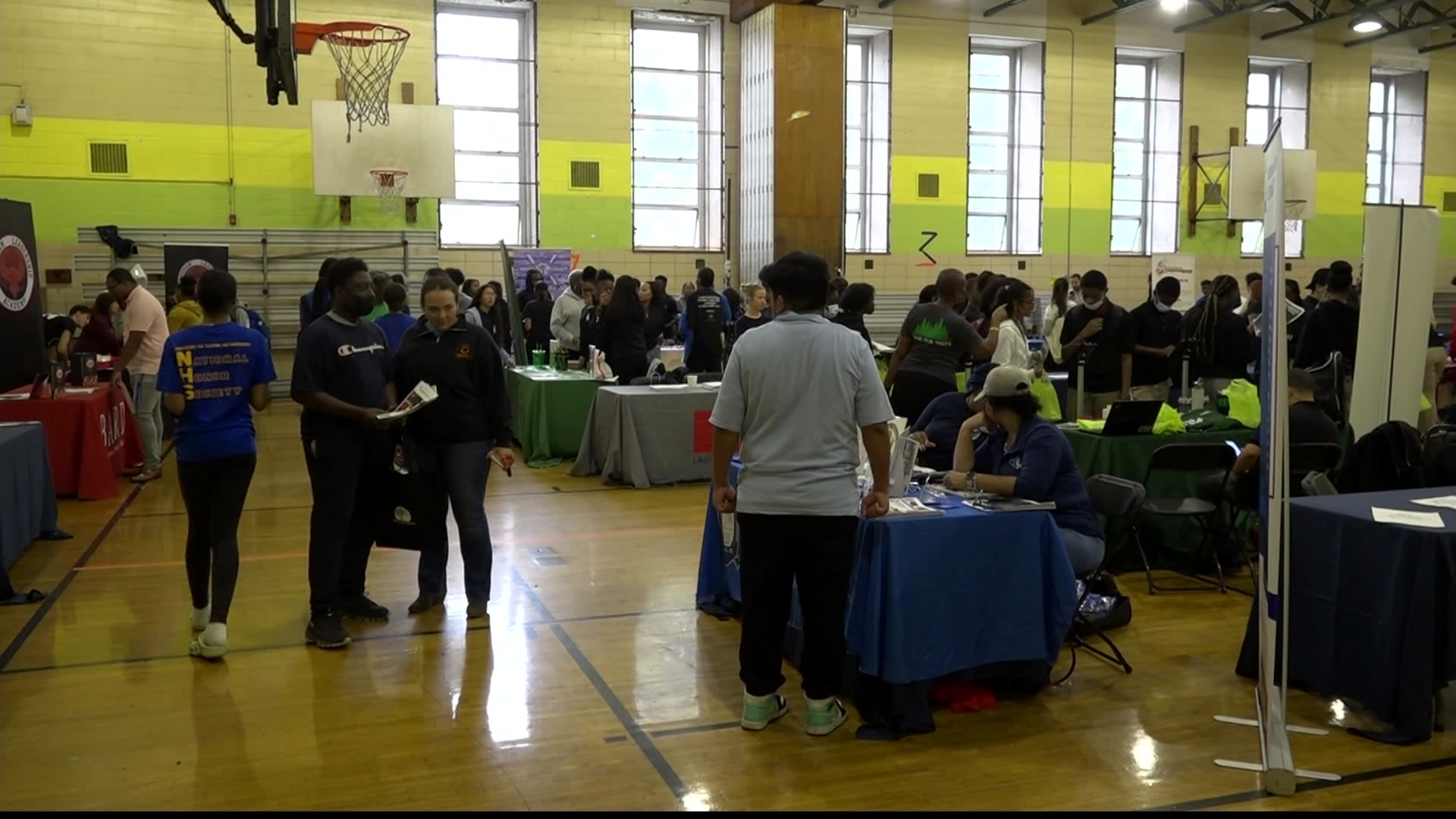 Bronx Alliance Middle School holds fair helping students choose their ...