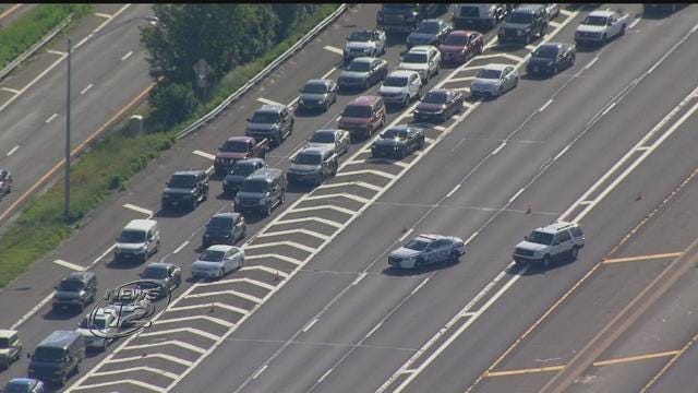 News 12 | Bronx | Lie Lanes Reopen After 2 Car Crash Near Exit 53 35569536
