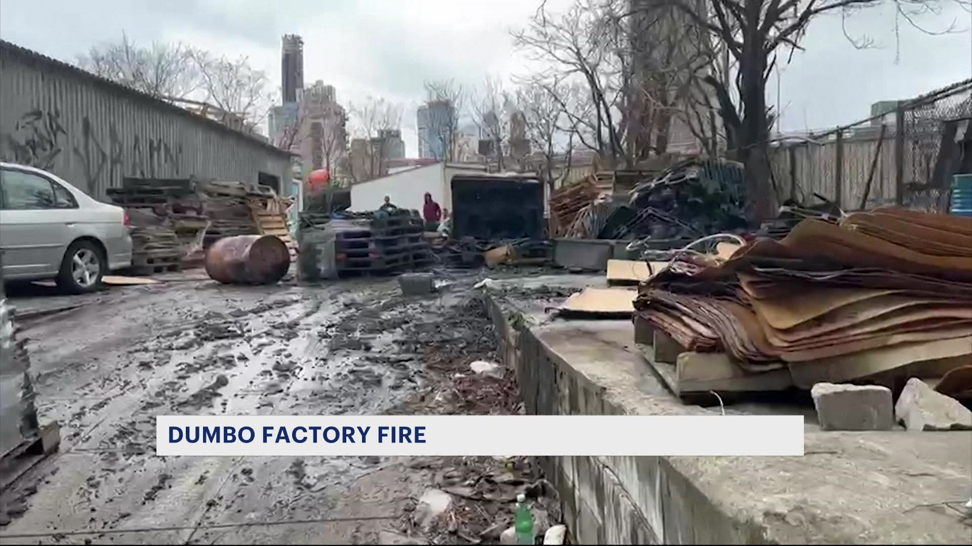 Fire erupts at DUMBO factory