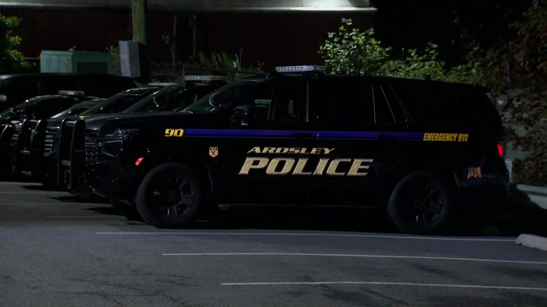 Ardsley police: Man made several attempts to lure young girls into car