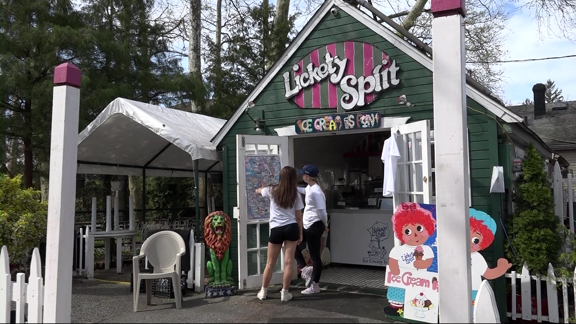 News 12 | Bronx | Lickety Split Ice Cream In City Island To Mark 20 ...